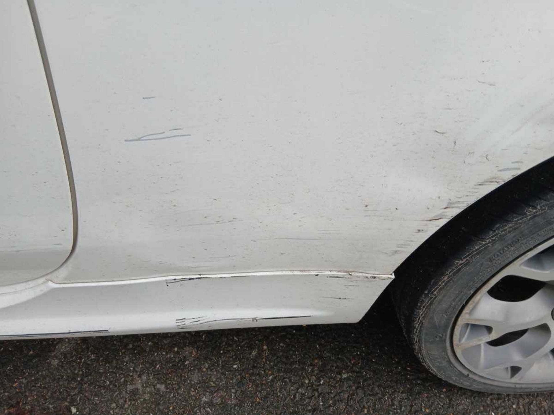 (WV65 YLG) 2015 Fiat 500 S 3-door hatchback in white, 1242cc petrol, 5 ...