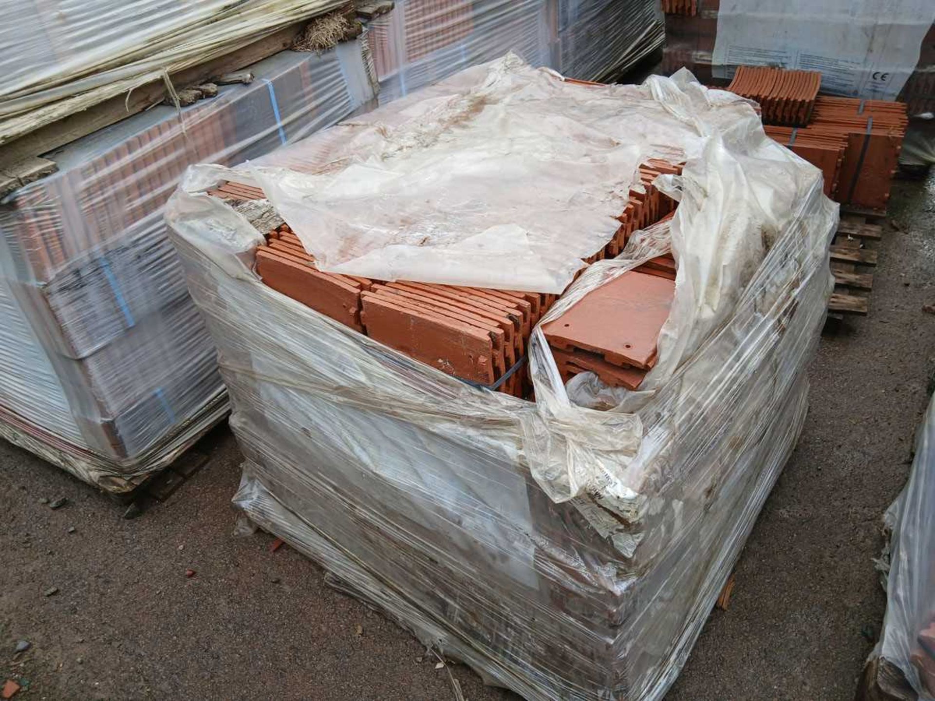 +VAT Four full packs & three part packs of Marley Ashdown clay plain tiles