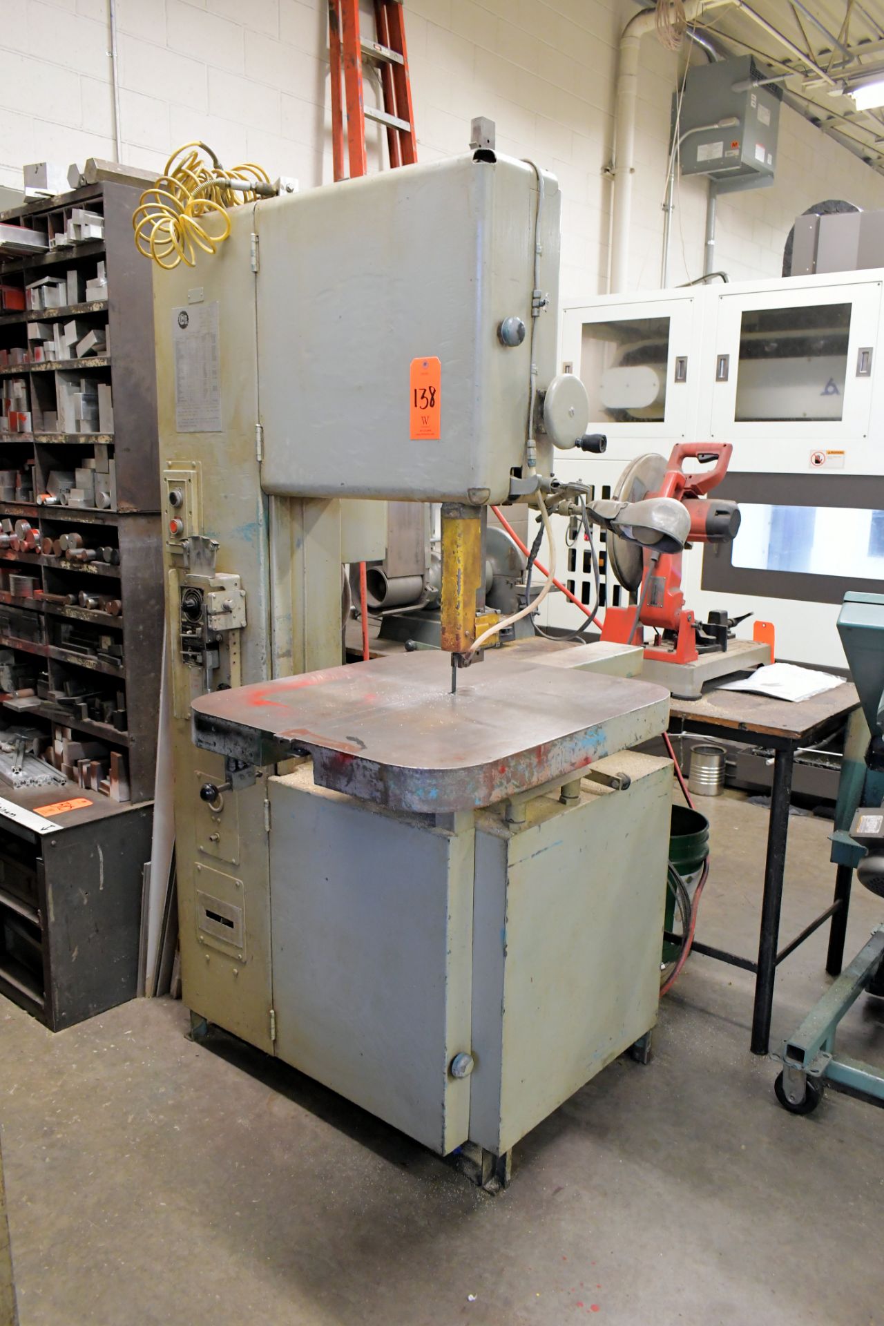Grob 18 in. Model 4V-18 Vertical Band Saw, S/N: 2136; with 24 in. x 28 ...