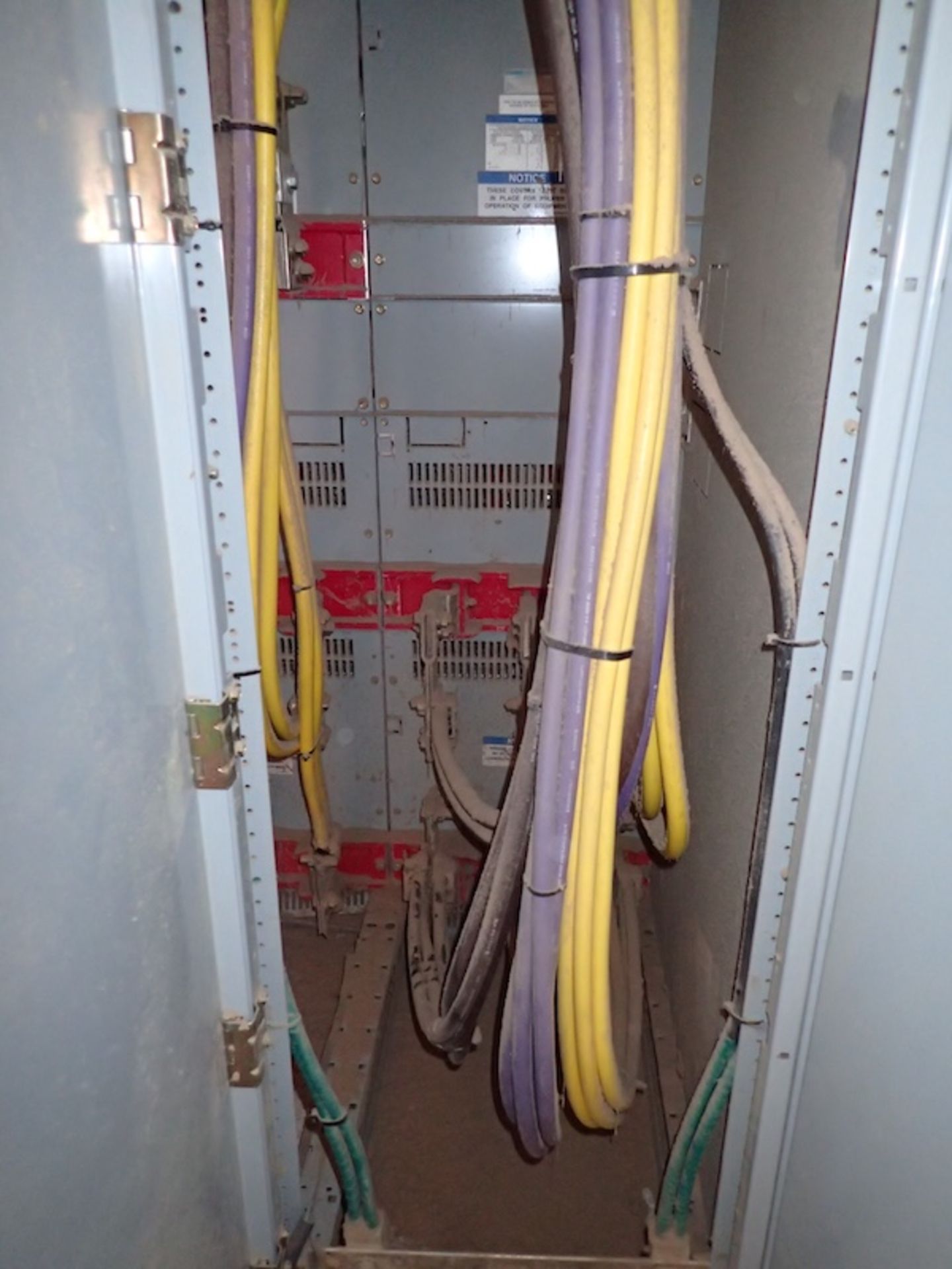 Cutler-Hammer 4,000 Amp Model DP- 4000 DSII Metal-Enclosed LV ...