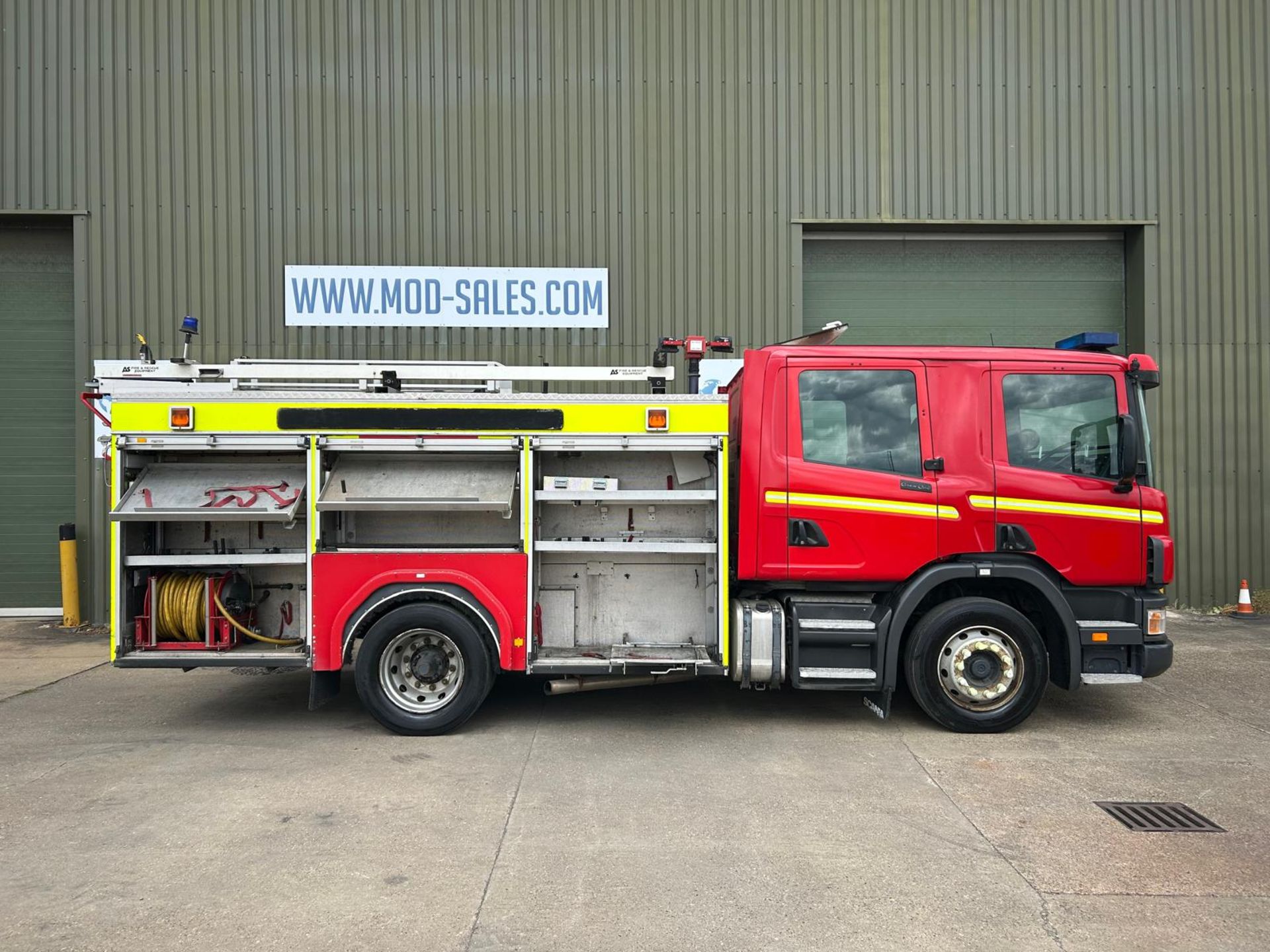 You are bidding on a: Scania Excalibur 94D 260 Crew Cab Fire Appliance ...