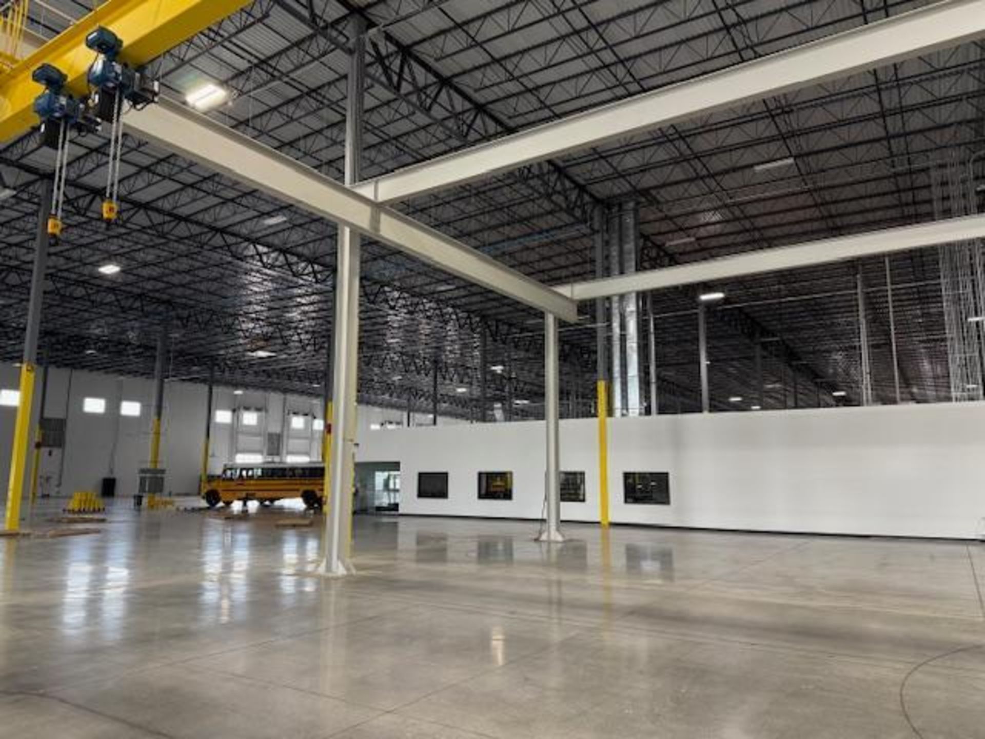 LOT ALL GREY STEEL BEAM SUPPORTS RELATED TO OVERHEAD GANTRY CRANE ...
