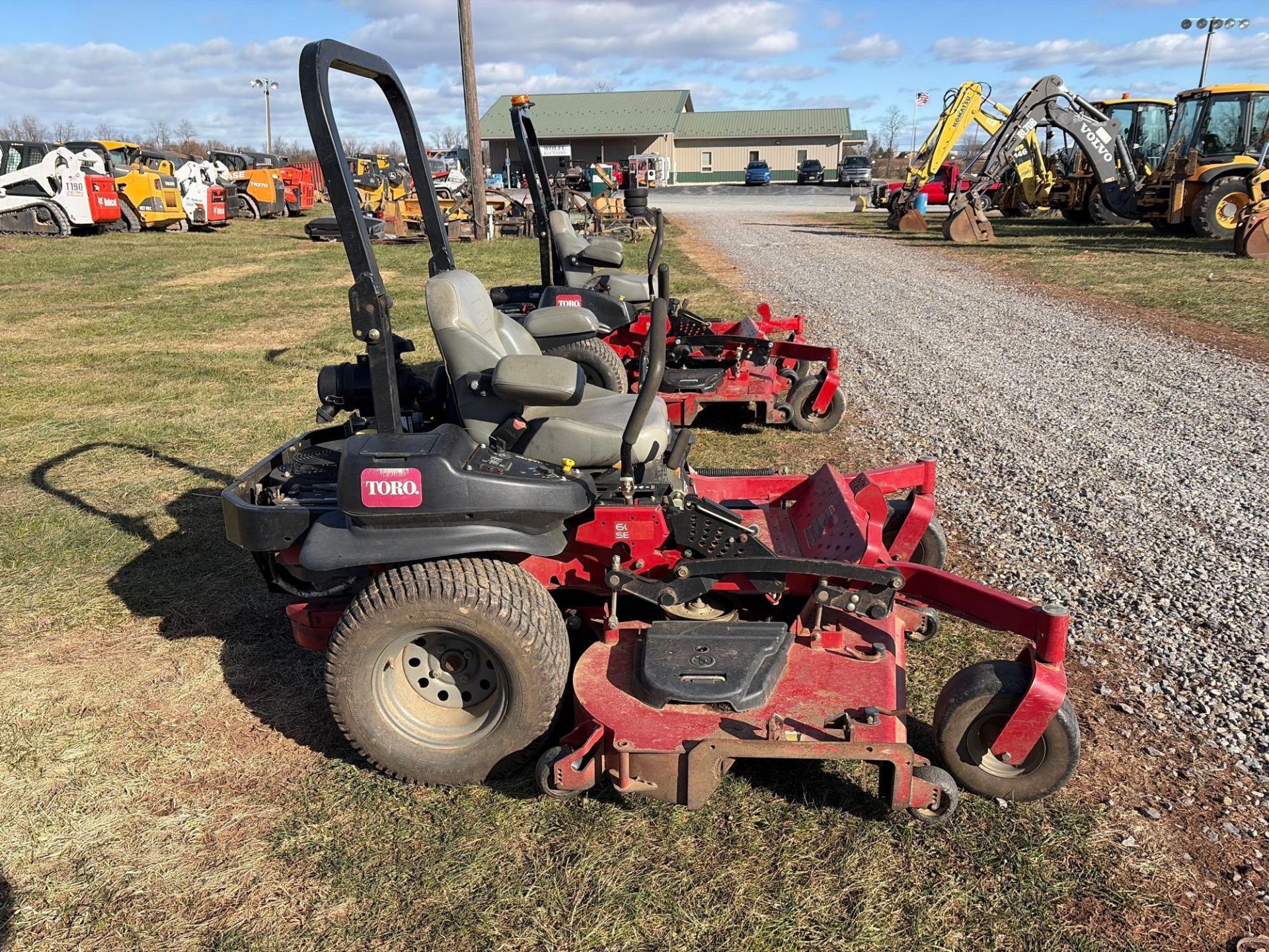 Toro Promaster 5000 72" Deck, Gas, Hydrostatic Hours: 939 S/N: 000178