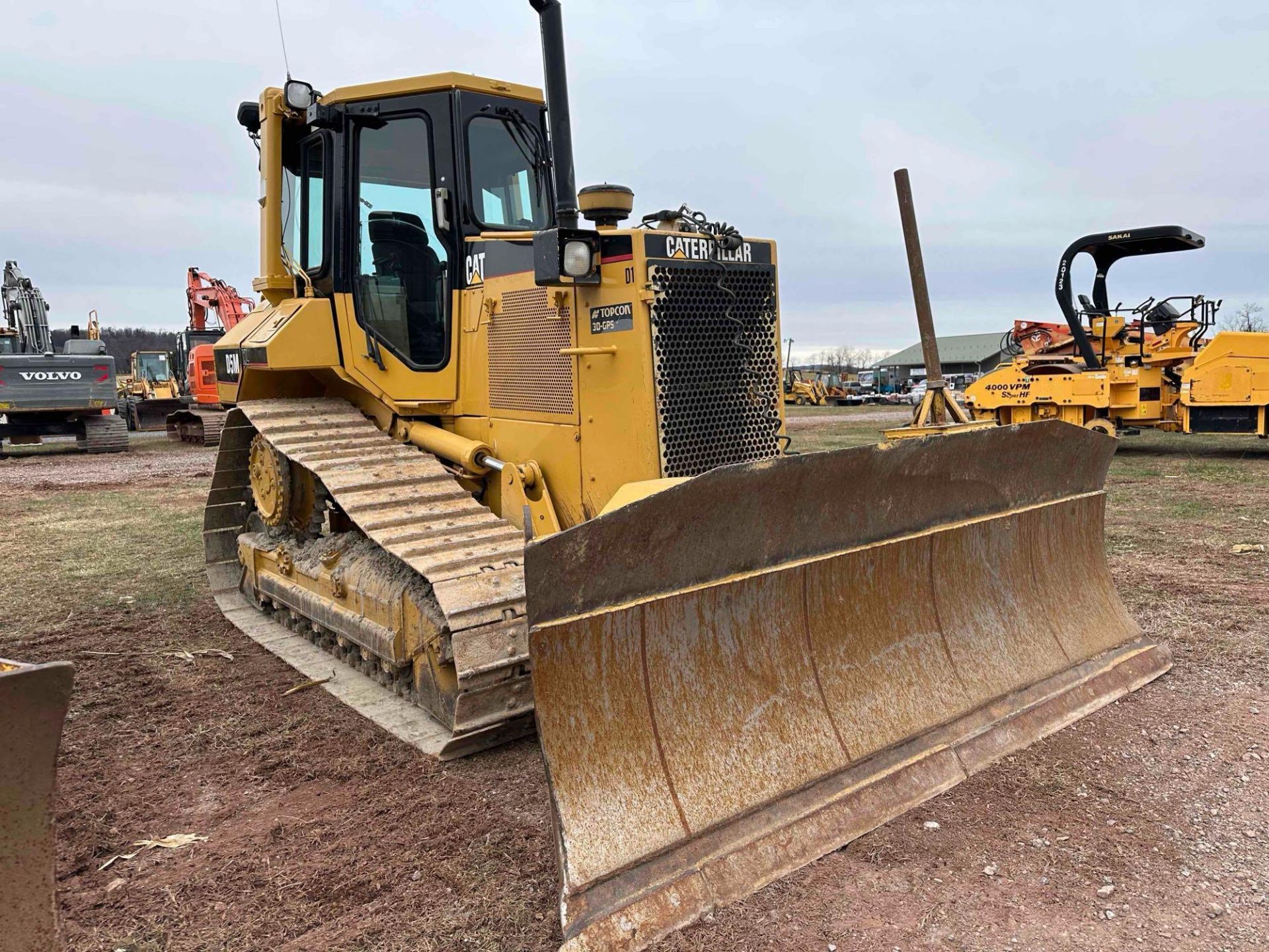 1998 CAT D5M XL Enclosed Cab, Heat, A/C, 6 Way Blade, Cat 3116T 110 HP ...