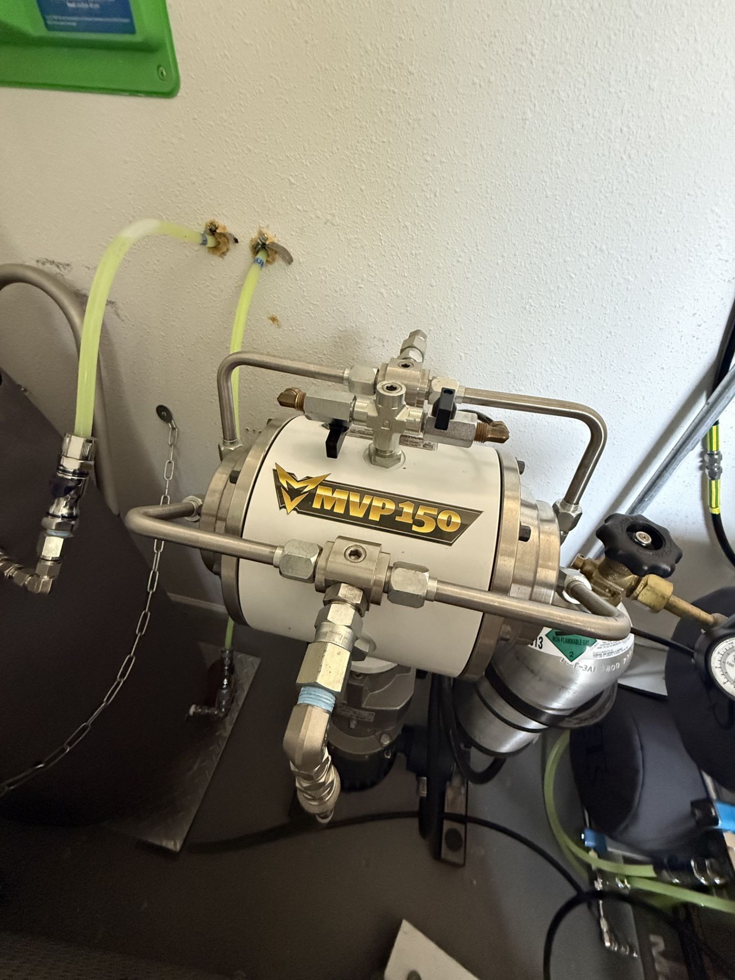 LOCATED IN FORT COLLINS, CO- Used ETS Closed-Loop Mini Mep Extractor ...