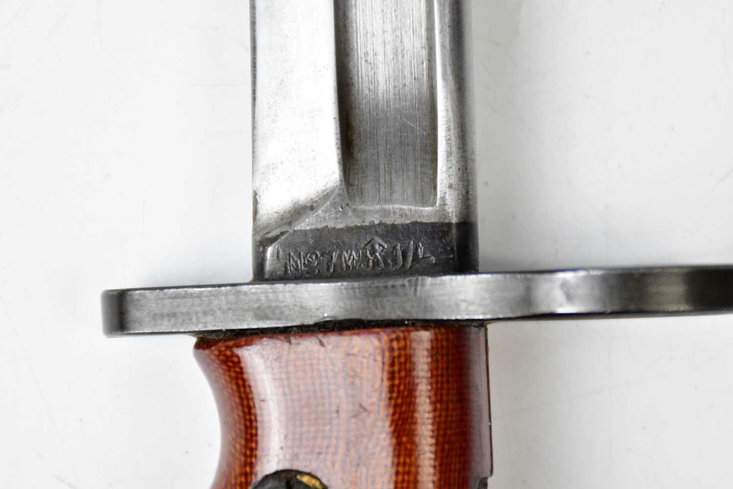 A British No. 7 Mk1/L knife bayonet, the 20cm single-edged fullered ...