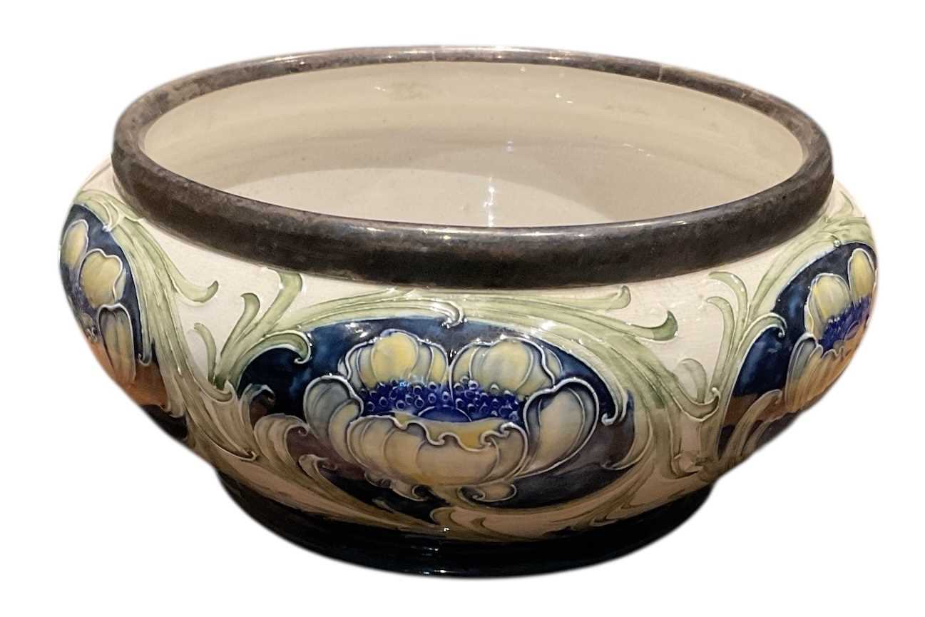 WALTER MOORCROFT FOR MACINTYRE; an early 20th century Florian ware bowl ...