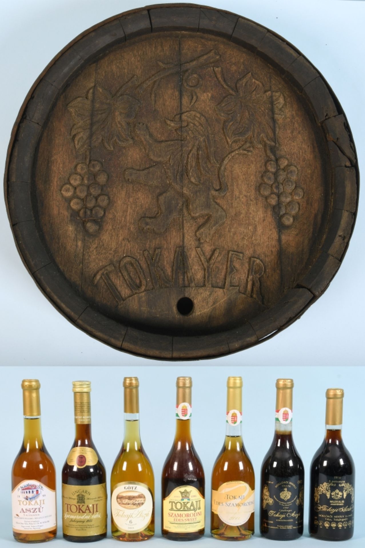 Weißwein, 7 Flaschen "Tokajer 1975-2013" mit Weinfassfront, gute ...