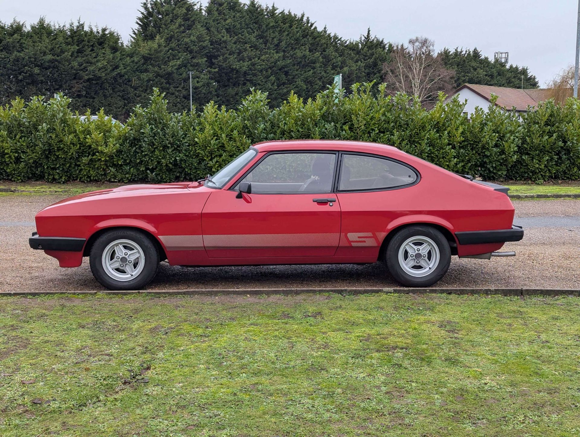 Make & Model:Ford , Capri Date of Reg:A909TGO Colour:Red cc:1993 MoT ...