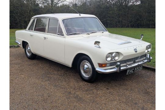 Make & Model:Triumph , 2000 Auto Date of Reg:FHC550G Colour:White cc ...