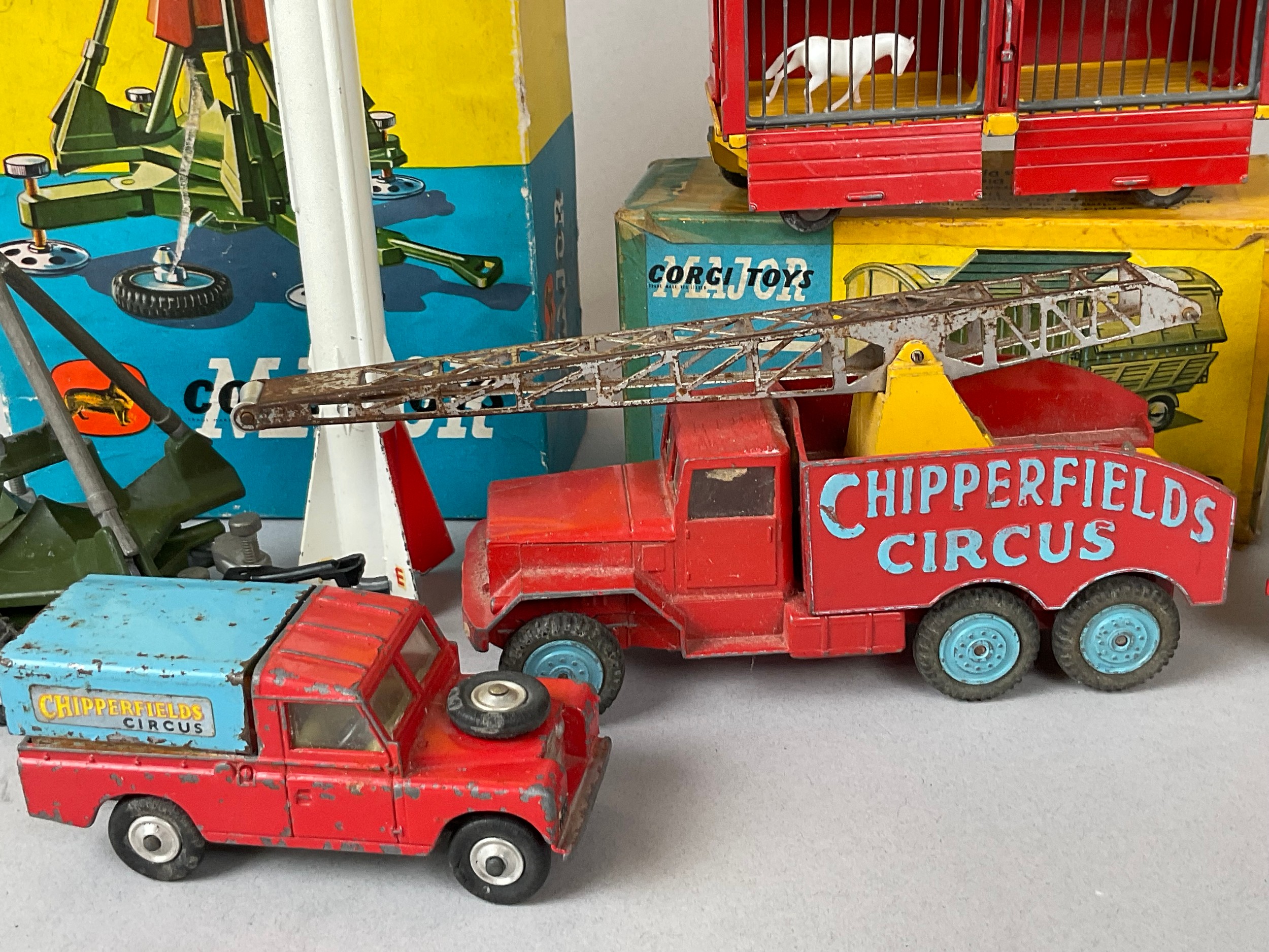 Corgi Major - 1123 Chipperfield’s Circus Animal Cage, boxed, other ...