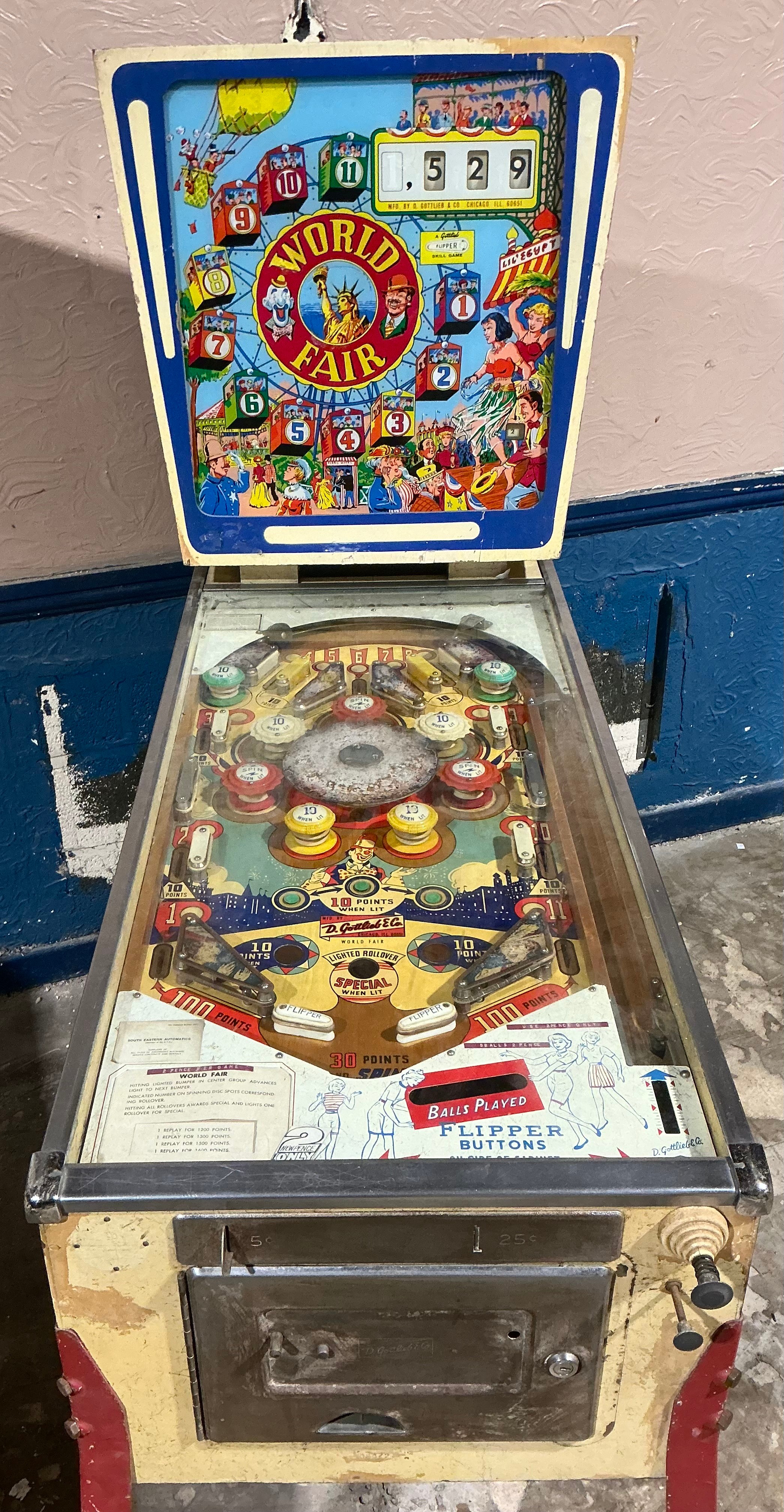 Vintage Arcade - an American pinball machine, World Fair, by D Gottlieb ...
