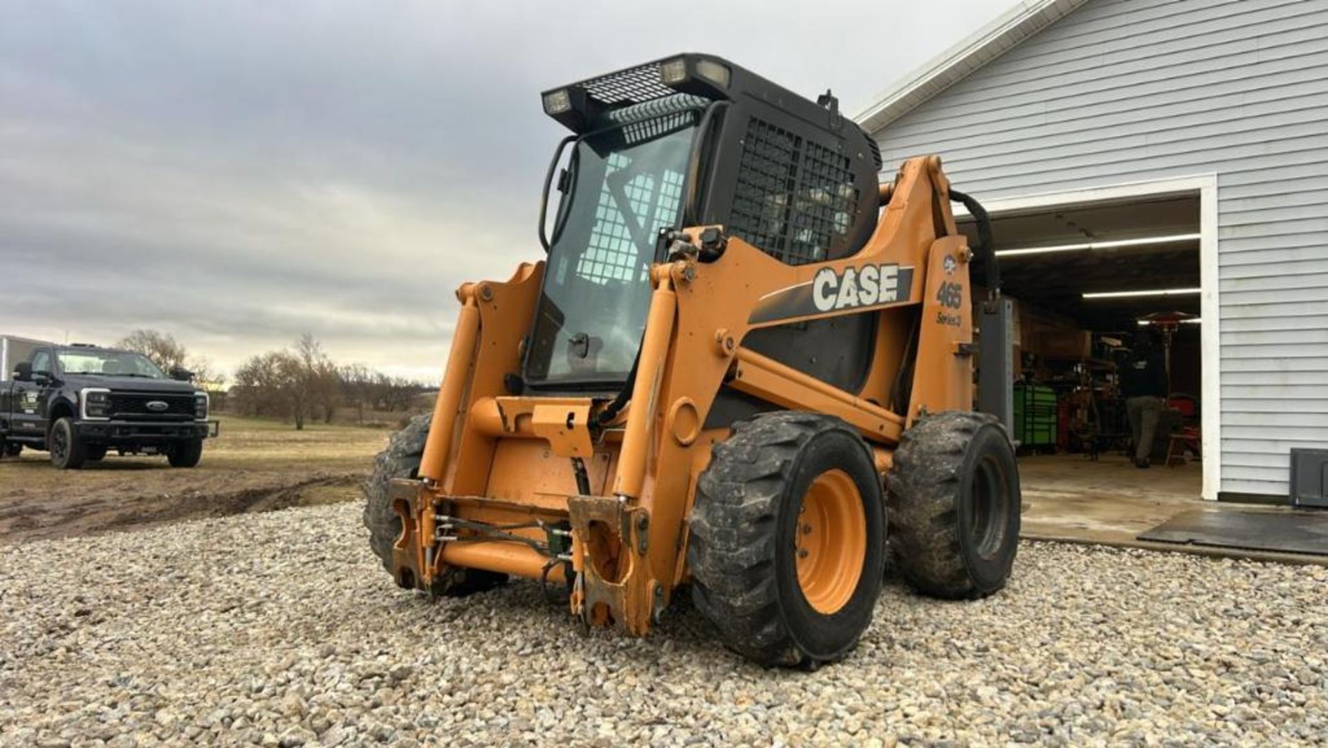 -- Specifications & Features -- Year: 2009. Make: Case. Model: 465 ...