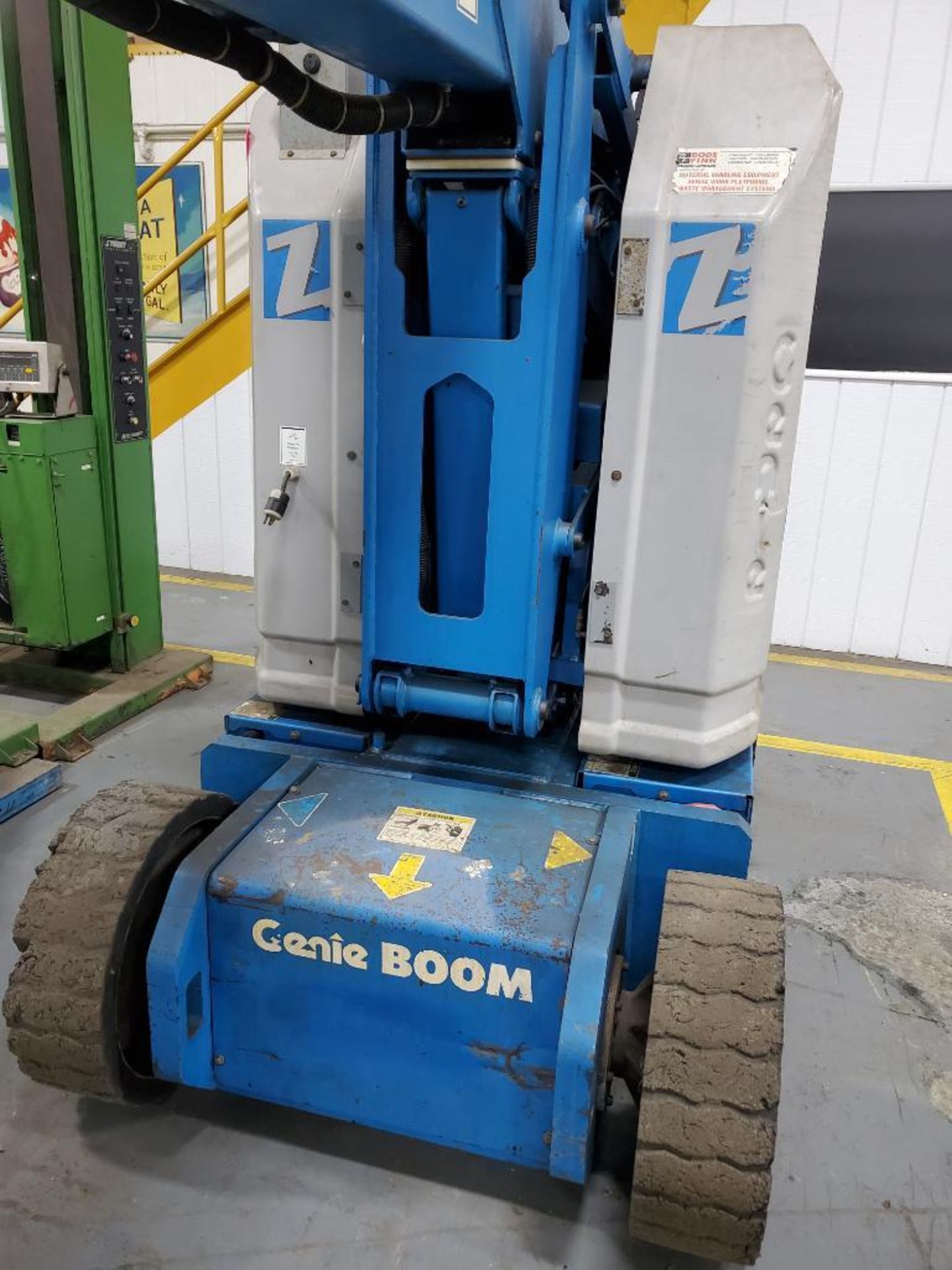 Genie Z-30/20N articulating boom lift. 837 hours. Serial # 1592. 36ft ...