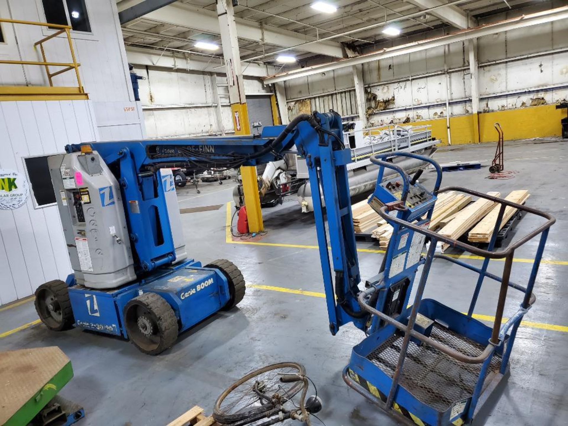 Genie Z-30/20N articulating boom lift. 837 hours. Serial # 1592. 36ft ...