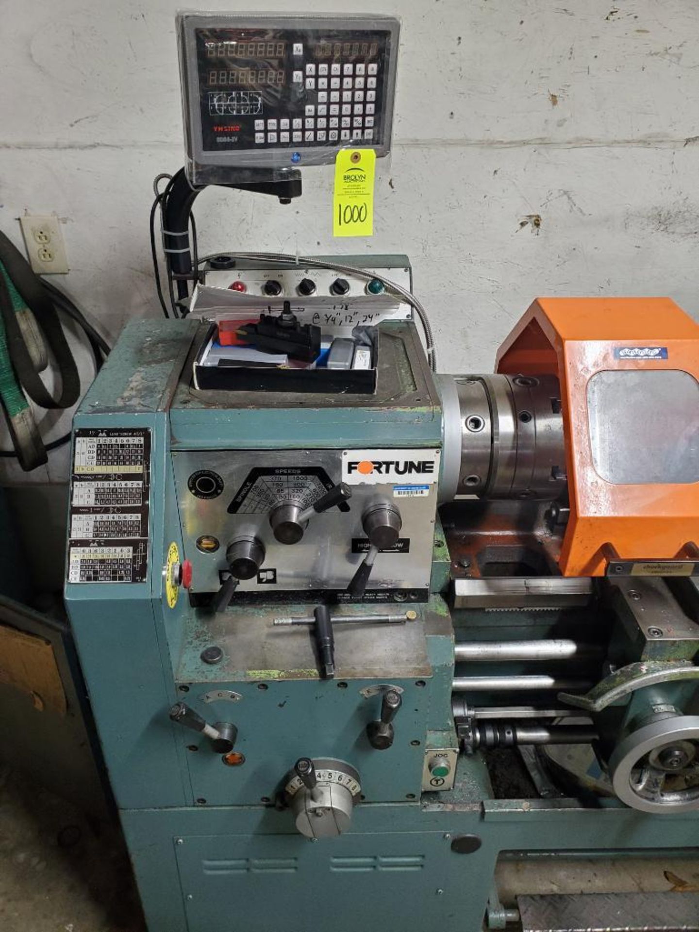 Victor Taichung Fortune 1640G lathe. 16in swing, 40in bed. YHSINO DRO ...