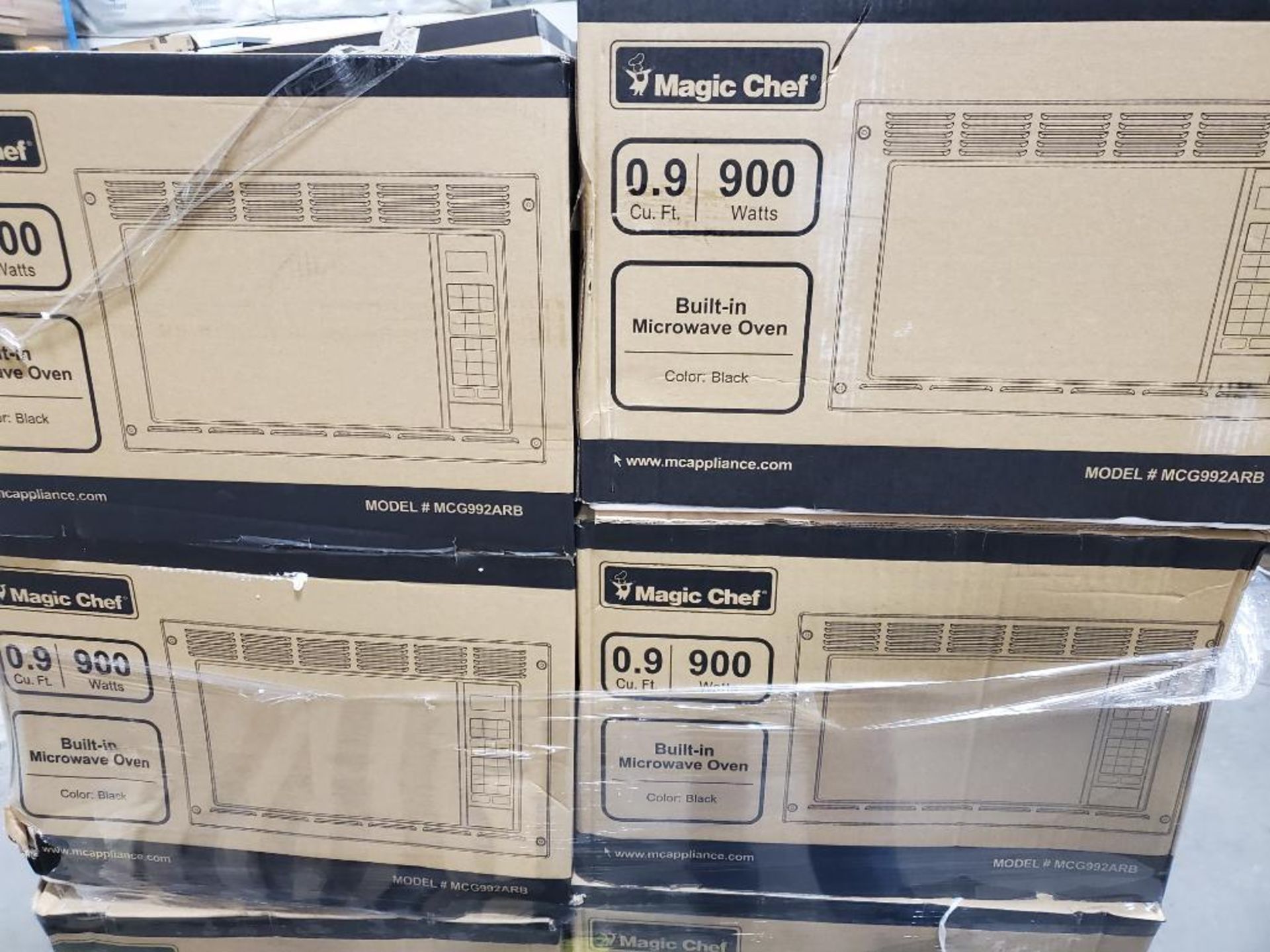 Qty 4 - .9cu ft 900 watt Magic Chef microwave oven.
