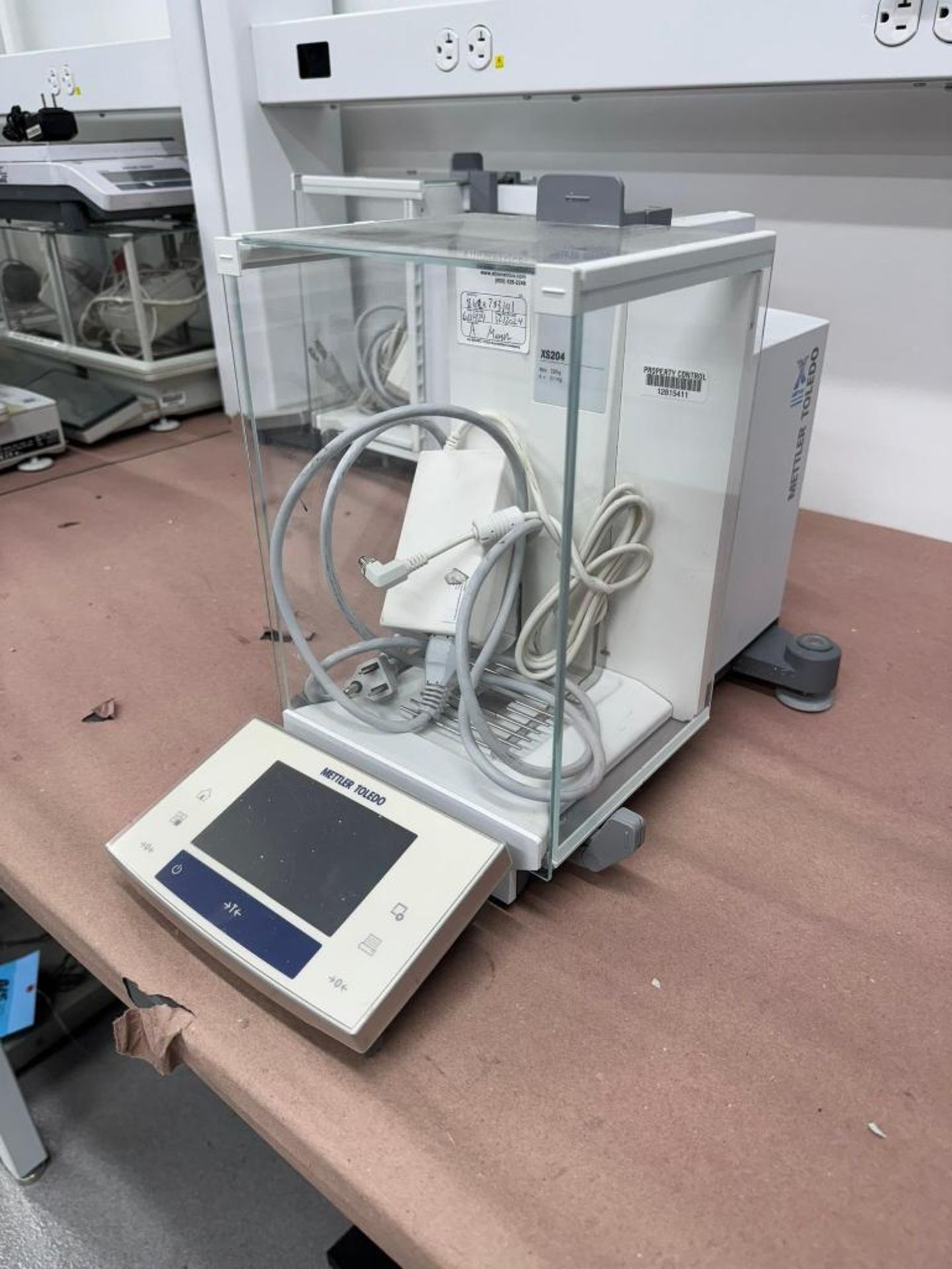 Lot Consisting Of: (1) Mettler Toledo XS205DU Semi-Micro Balance ...