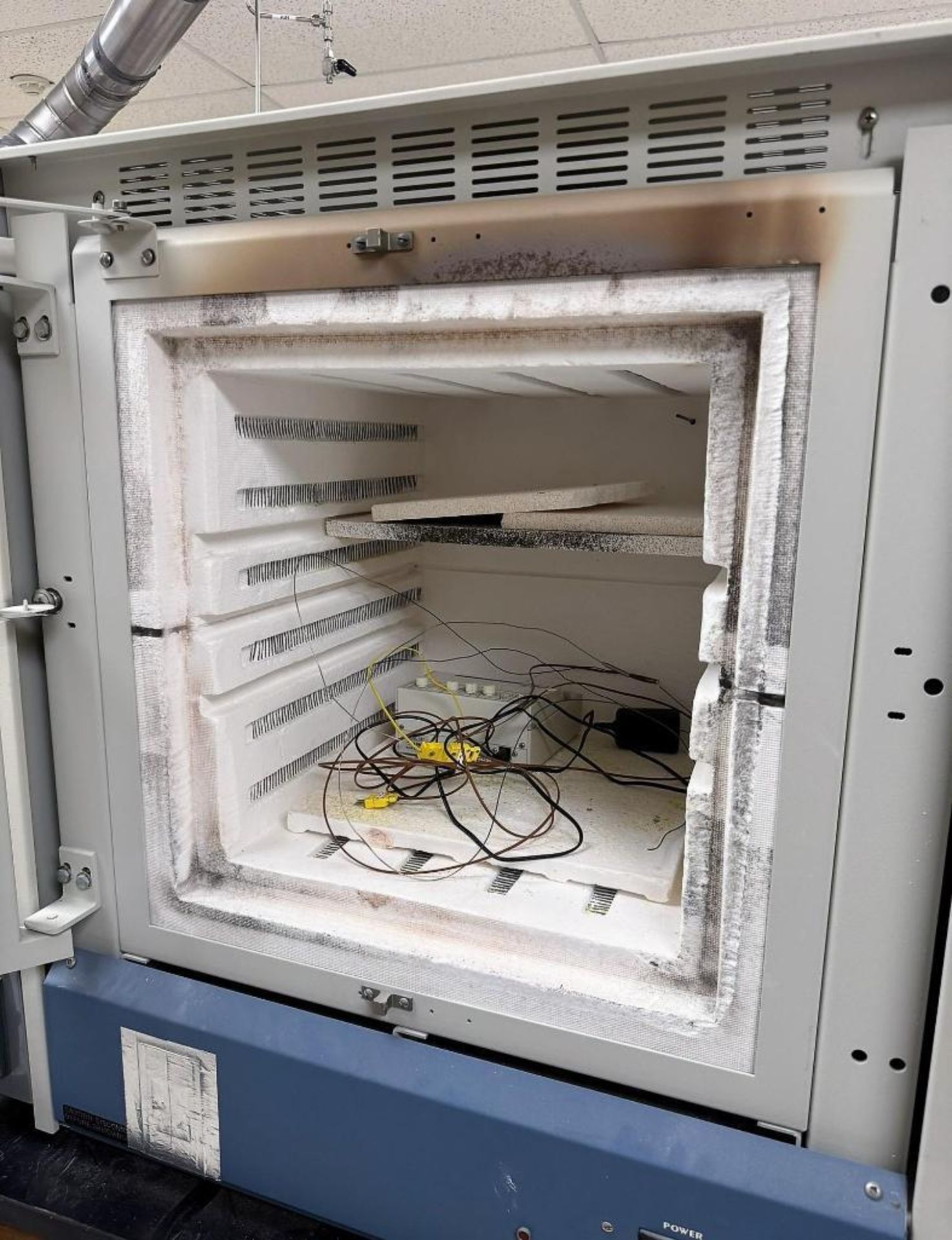 Lindberg Blue M Box Furnace, Model BF51842C-1, Serial# Y08K-504071-YK.