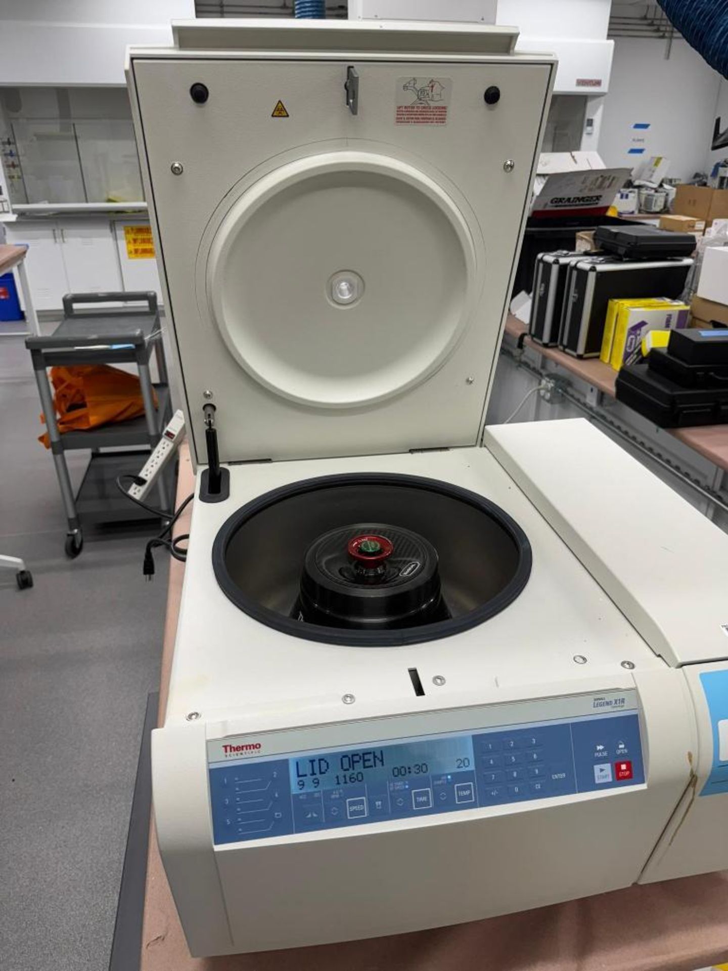 Thermo Scientific Sorvall Legend X1R Laboratory Centrifuge, Catalog ...