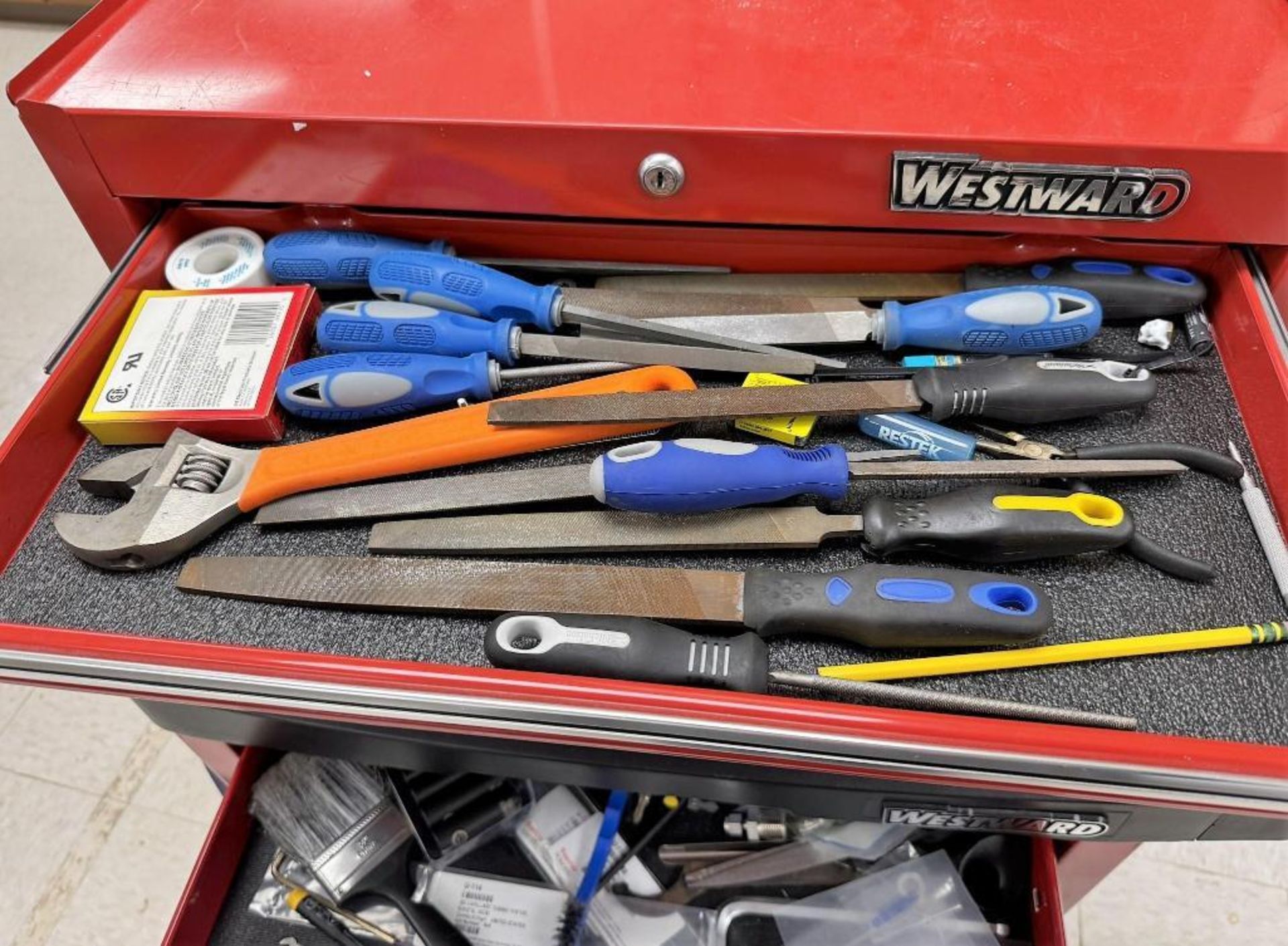 Westward 5 Drawer Rolling Tool Cabinet & 4 Drawer Tool Chest. With ...