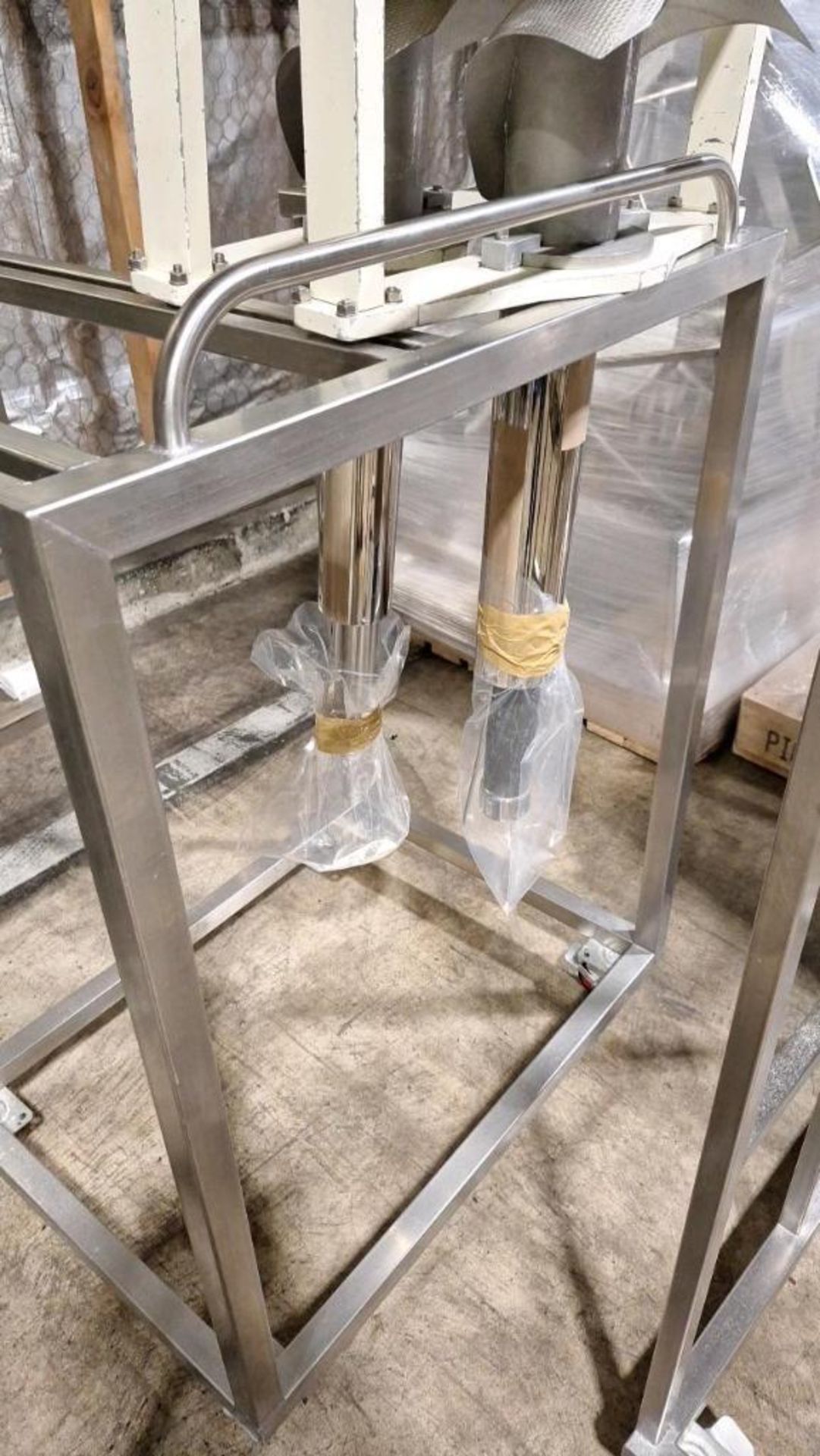 Lot of: Wolf Sachet Filler Change Parts.