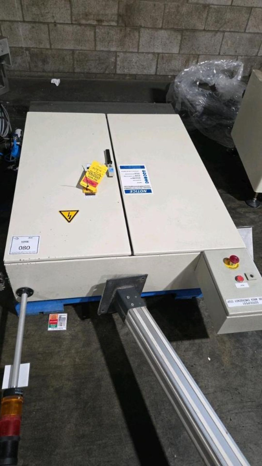 Line L Control Panel