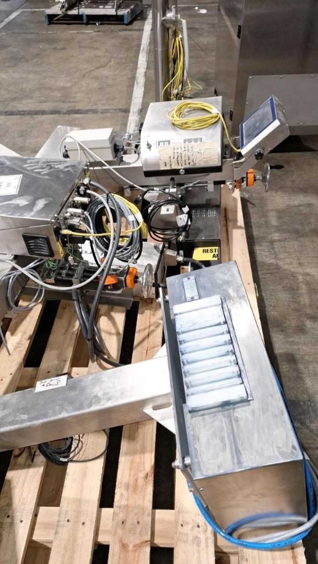 Lot Pallet Consisting of: Various Video jet Sensors & Assorted Controllers.