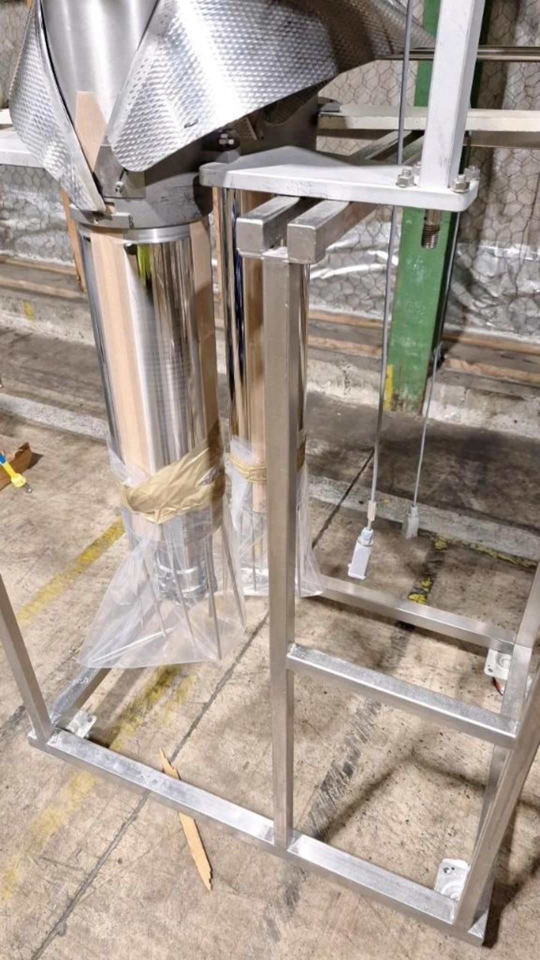 Lot of: Wolf Sachet Filler Change Parts.