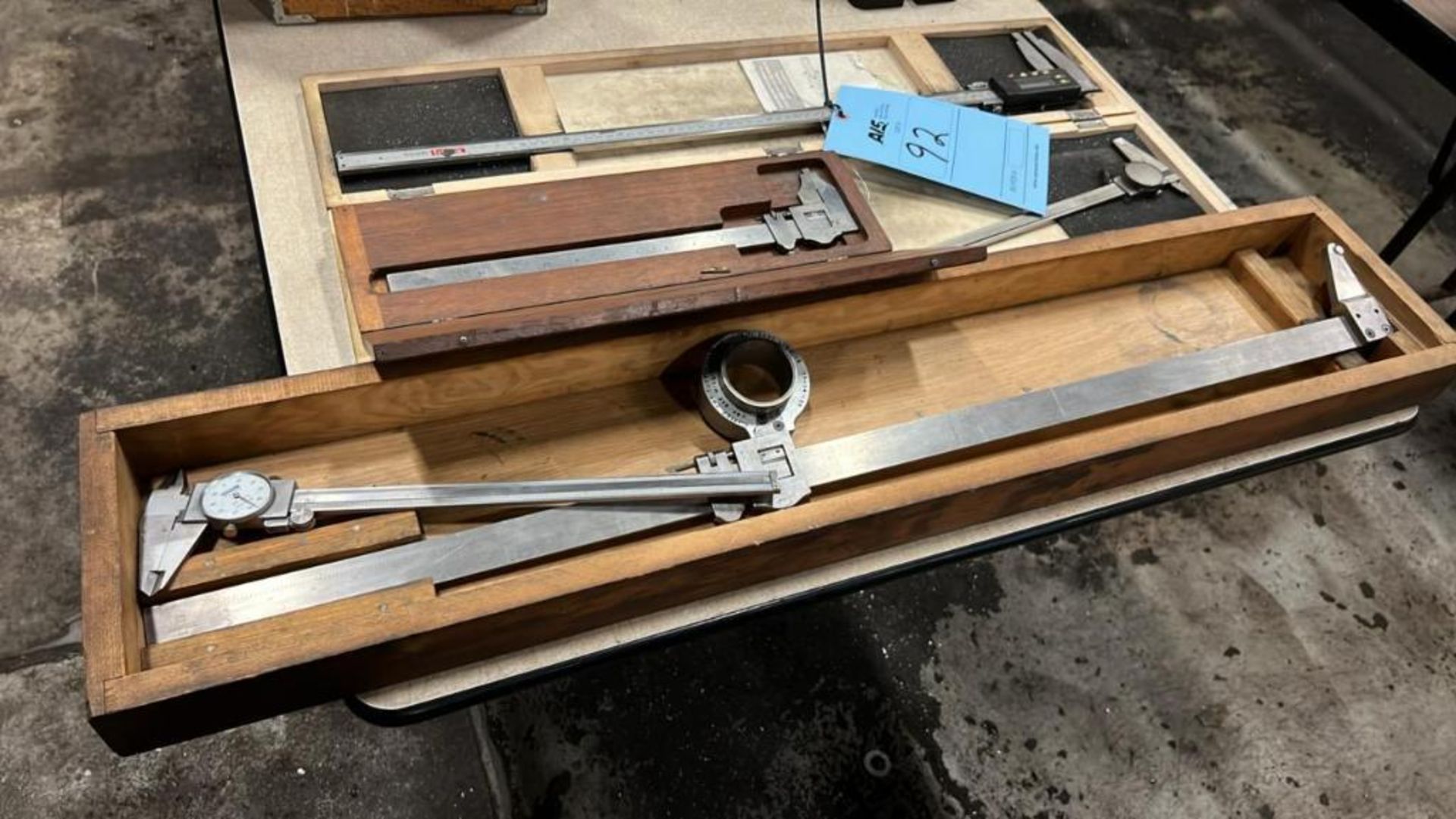 LOT: (1) Digital SPI 24" Calipers, Assorted Dials and Vernier Calipers.