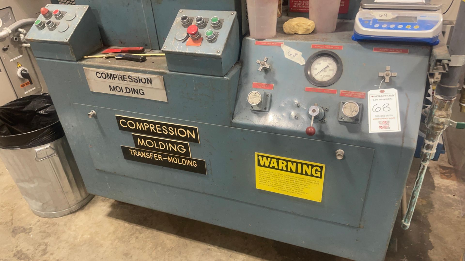 50 Ton Hull Compression Molding Machine, Model 359-F, Tonnage: 50 ...