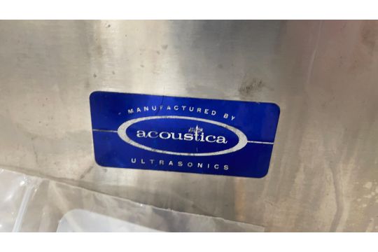 1 Gallon, Acoustica Ultrasonic Tank AT210, Serial: 2097