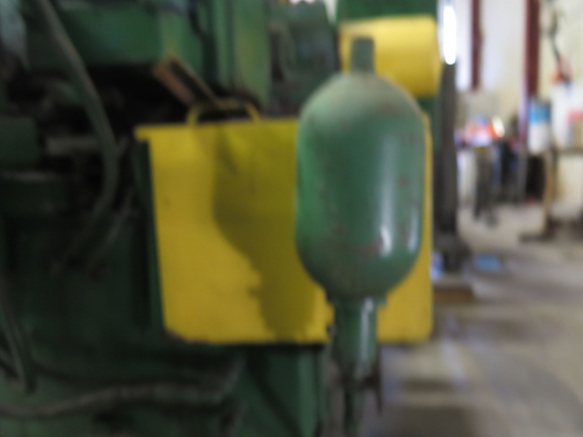 Cincinnati Centerless Grinder w/ Hydraulic Grinding Wheel Dresser ...