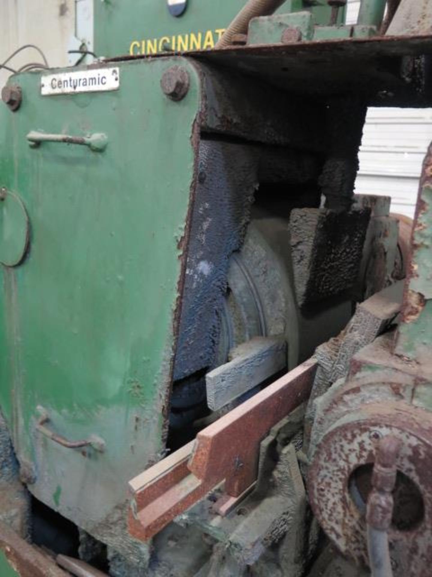 Cincinnati Centerless Grinder w/ Hydraulic Grinding Wheel Dresser ...