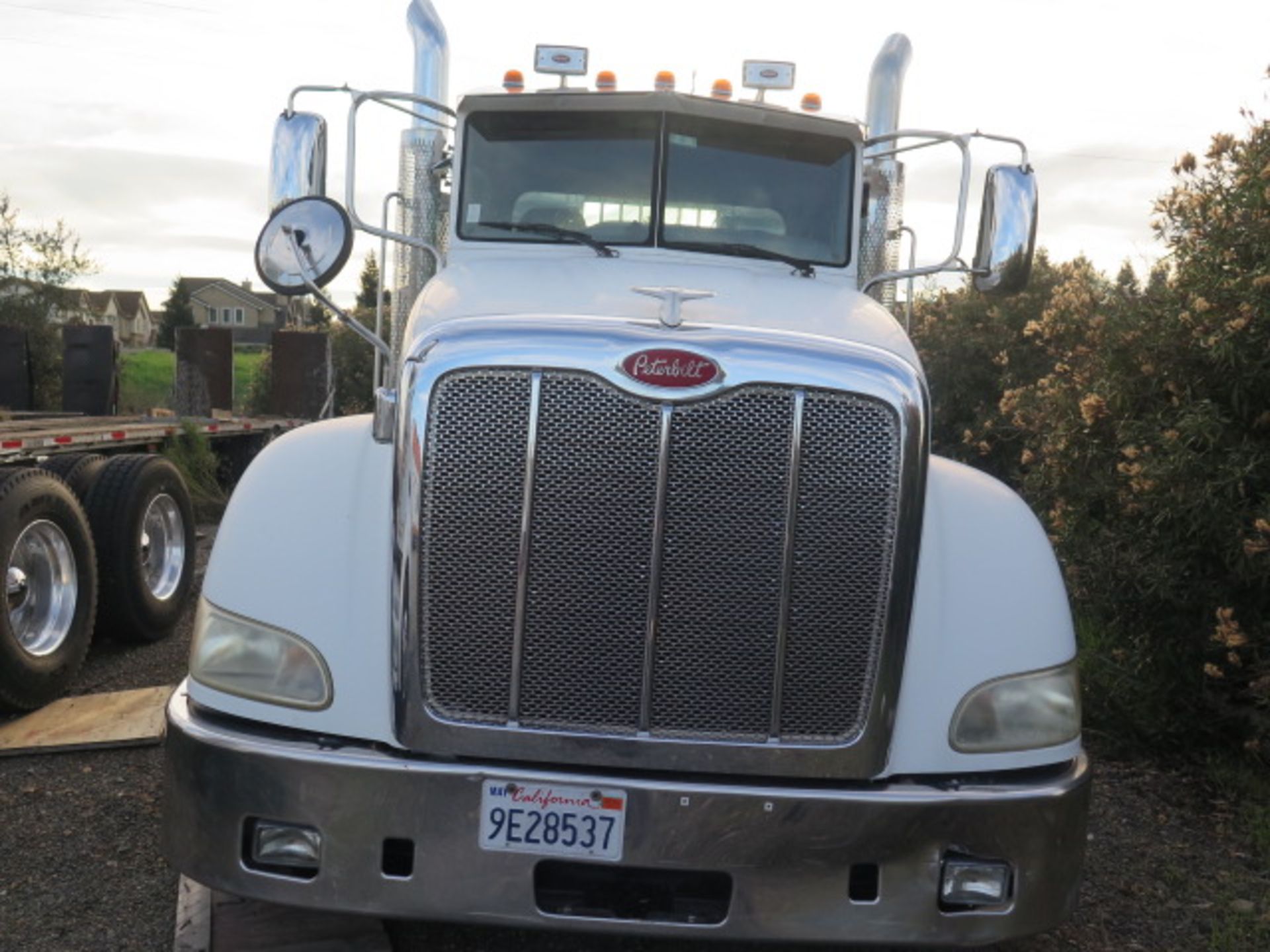 212 Peterbilt Day Cab Semi Tractor lisc# 9E28537 w/ Diesel Engine ...