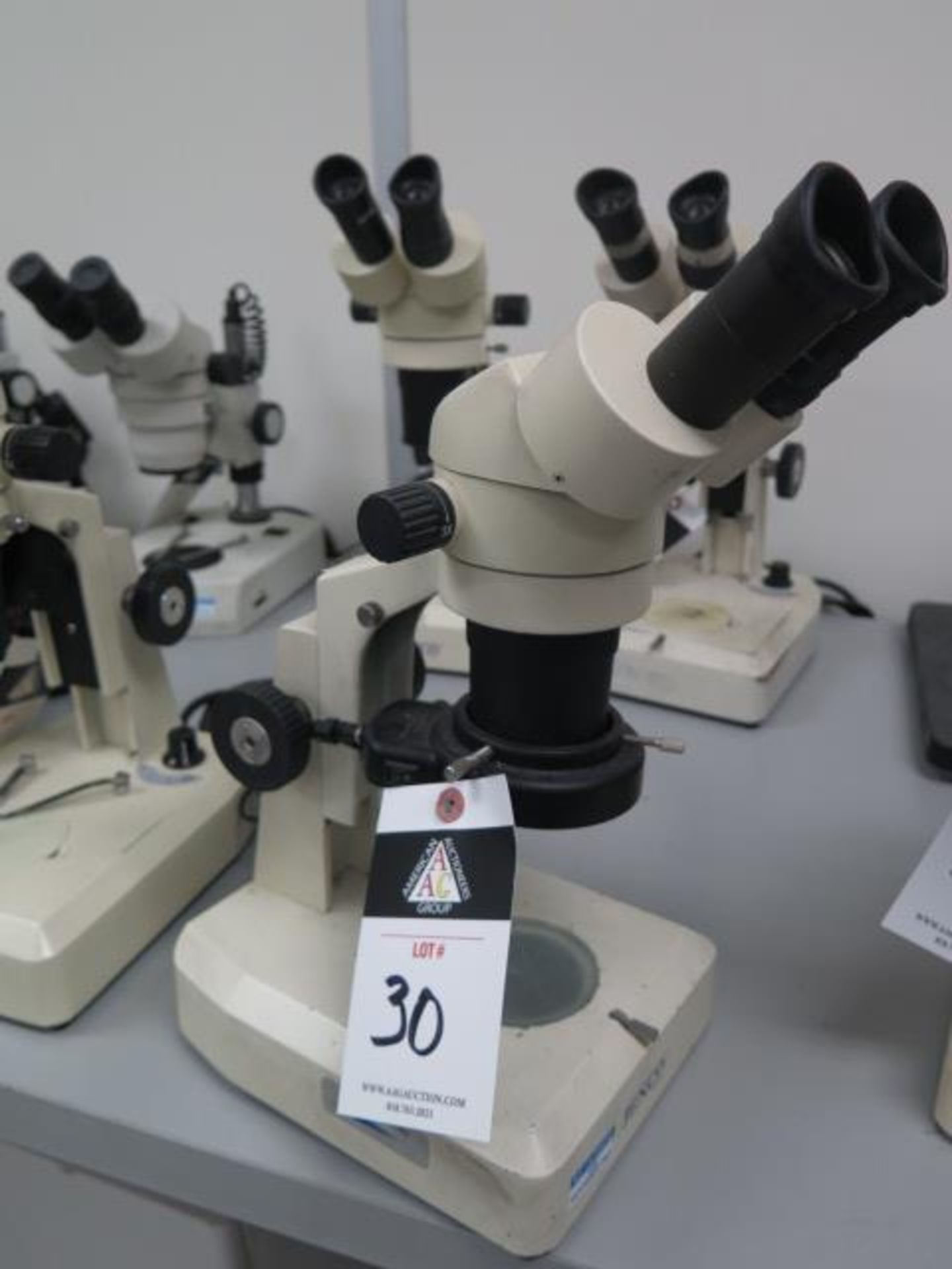 Jenco Stereo Microscope w/ Light Source (SOLD AS-IS - NO WARRANTY)