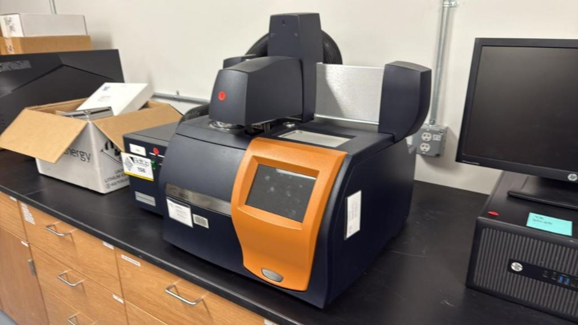 TA Instruments Differential Scanning Calorimeter #DSC25; Fusion Cell ...