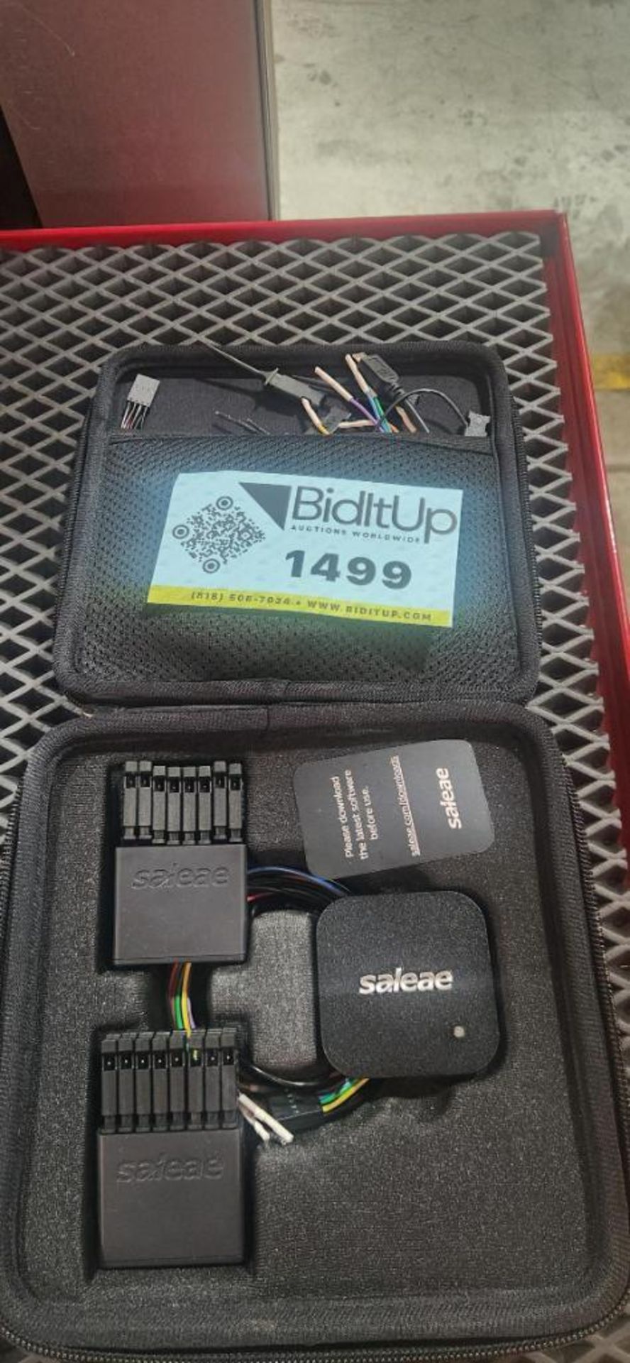 Saleae Logic 8; The Saleae Logic 8 is a powerful logic analyzer that ...