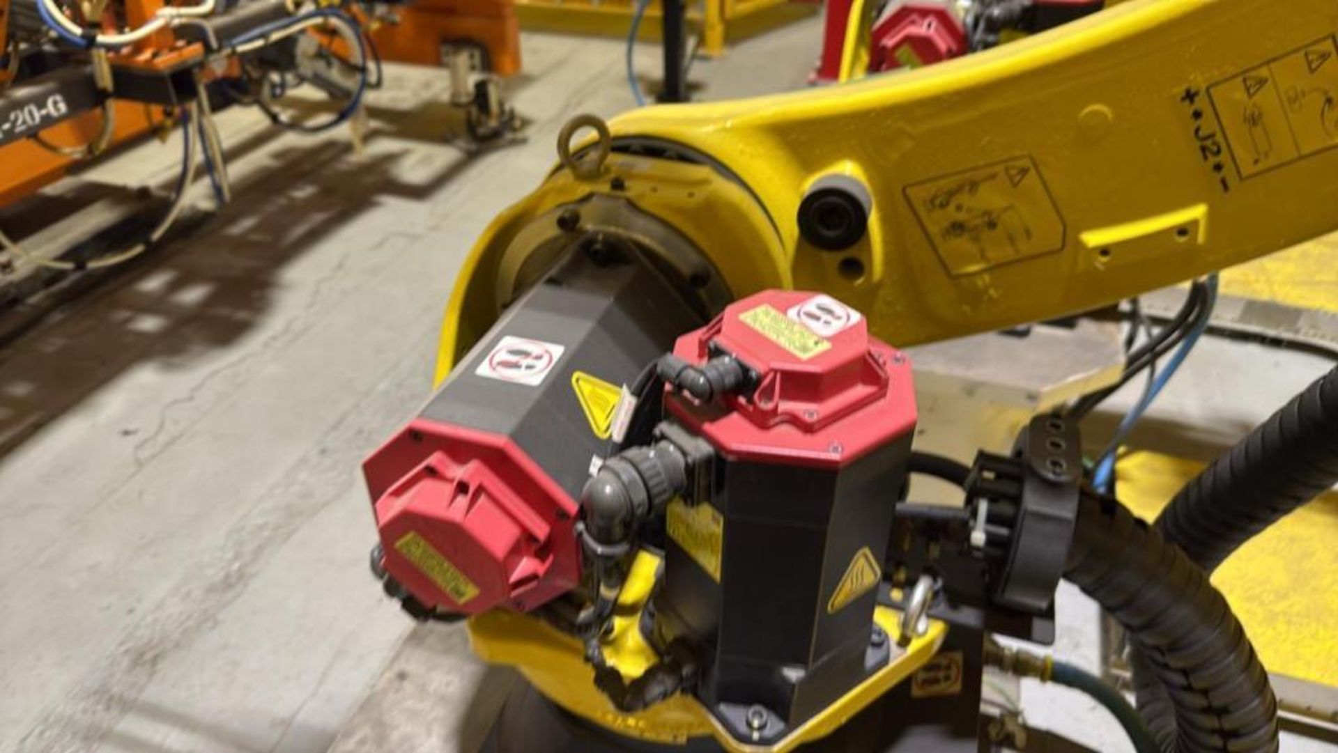2021 Fanuc ARCMate 120iD/12L 6 Axis MIG Welding Robot; Fronius TPS400i ...