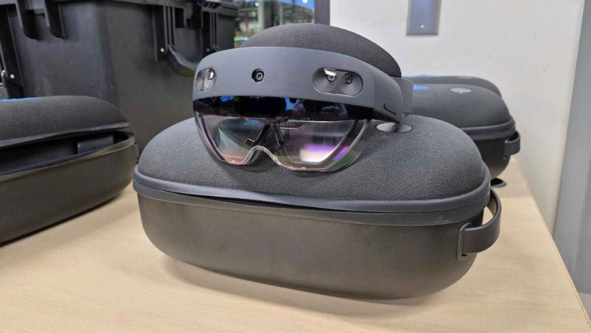 Microsoft HoloLens 2 Mixed Reality Headset; HoloLens 2 Headset With USB ...