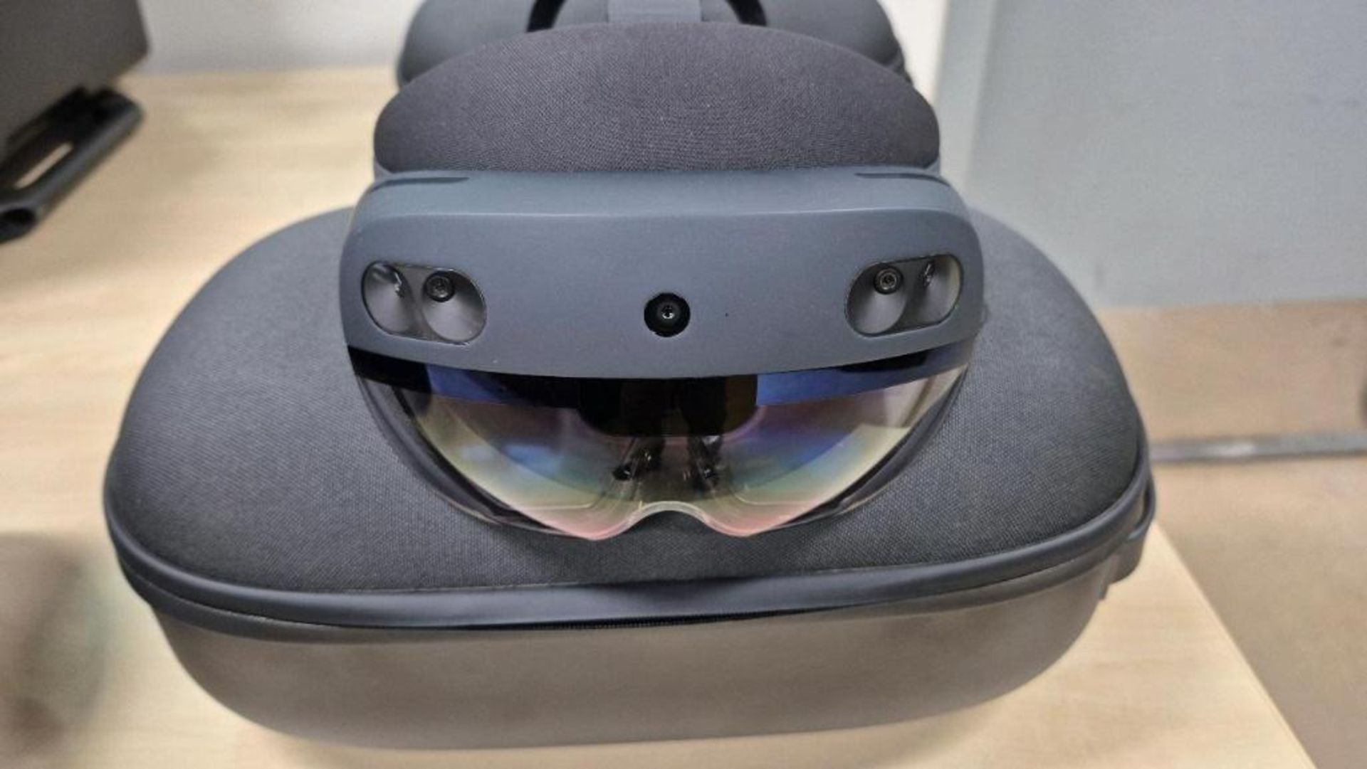 Microsoft HoloLens 2 Mixed Reality Headset; HoloLens 2 Headset With USB ...