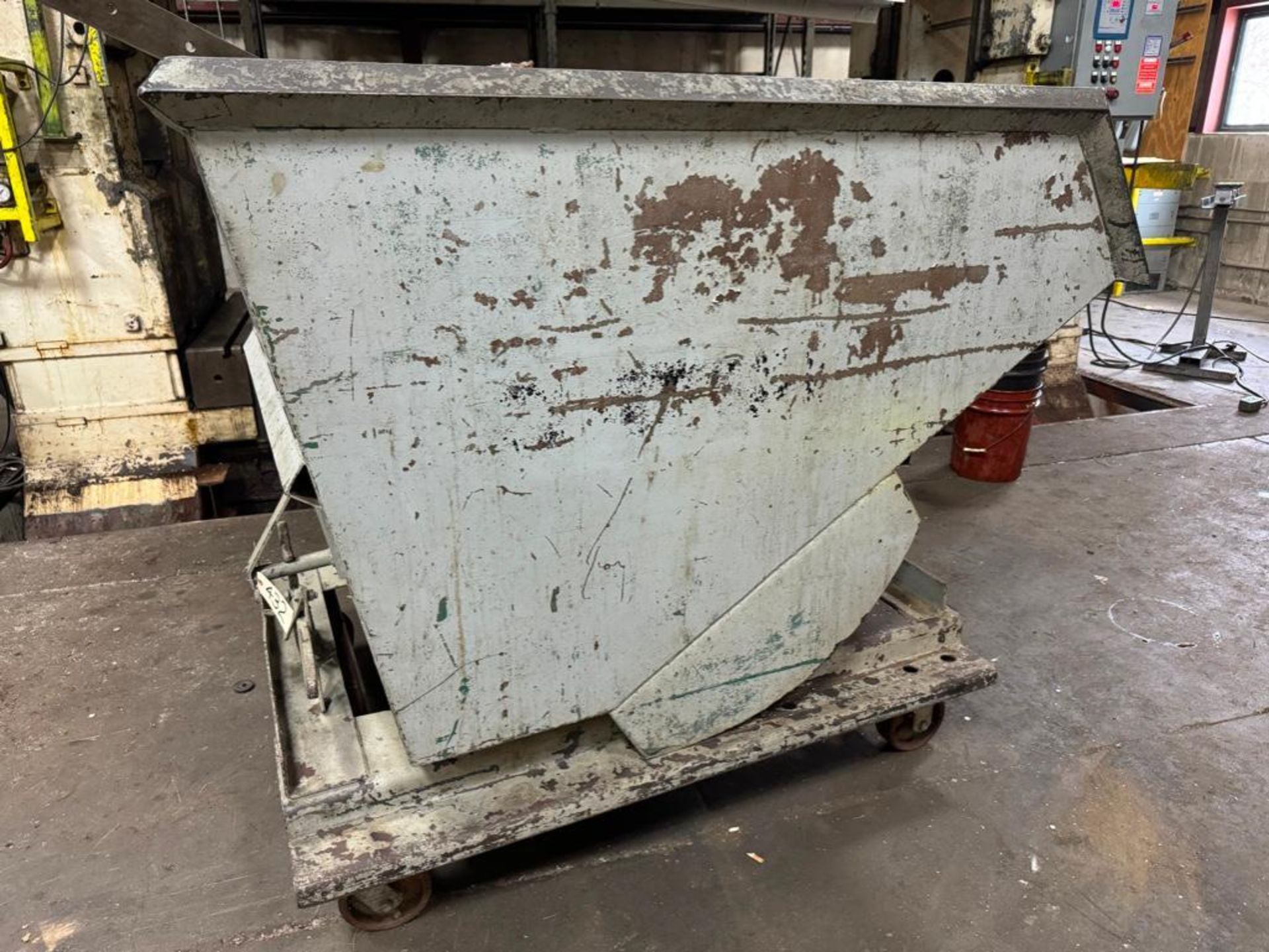 Loading Fee: $40 Portable Dumping Scrap Hopper 64" x 44" x 54" High ...
