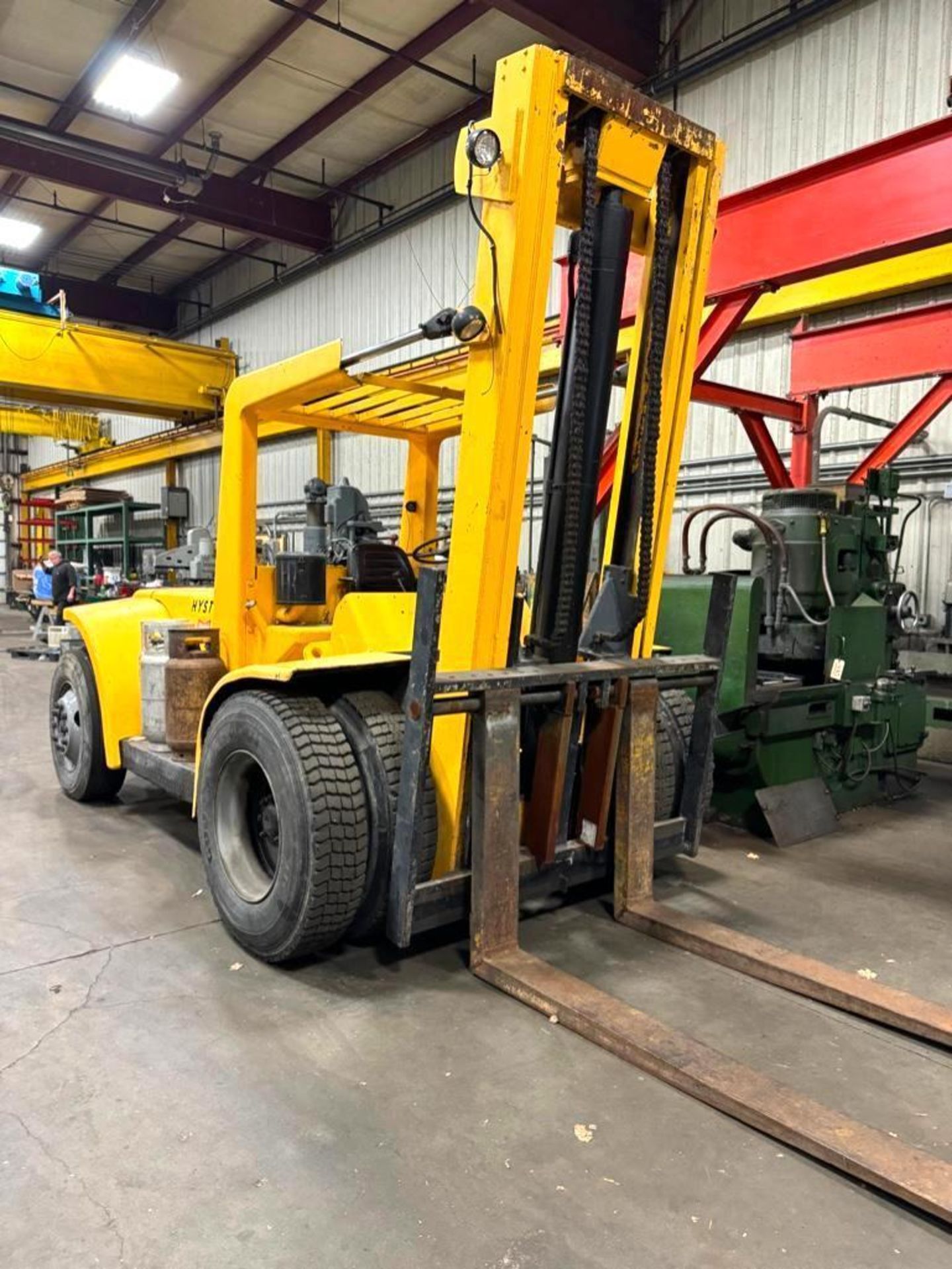 Click HERE for Video 22,500 Lb. #H225E Propane Forklift S/N: B7L 2269 ...