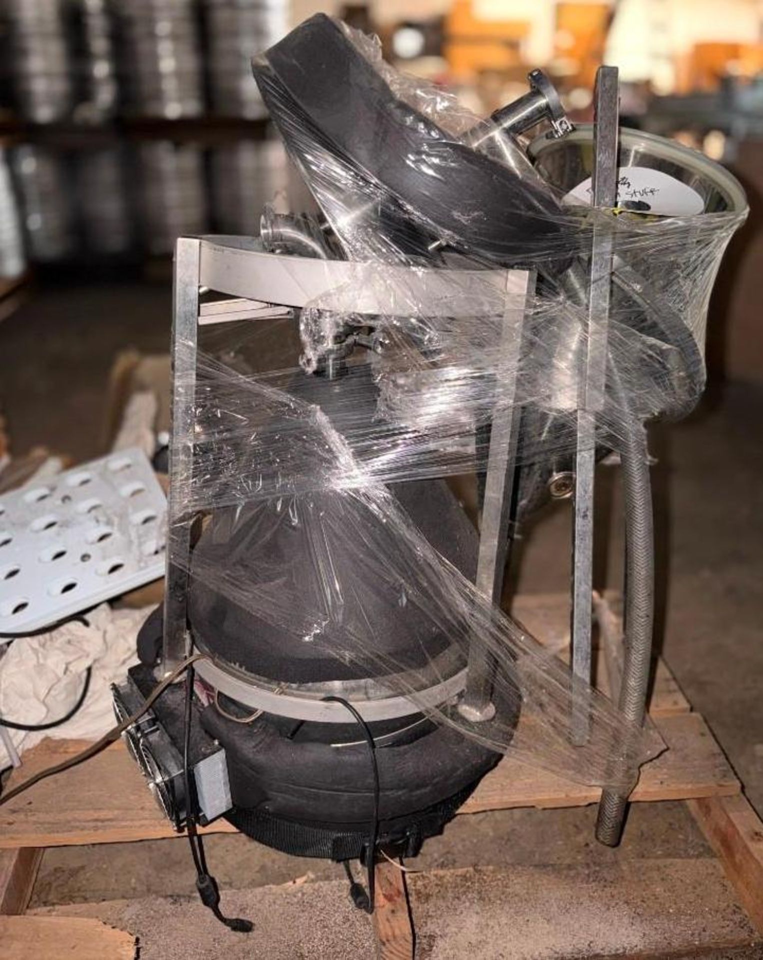 Homebrew tank with cooling system