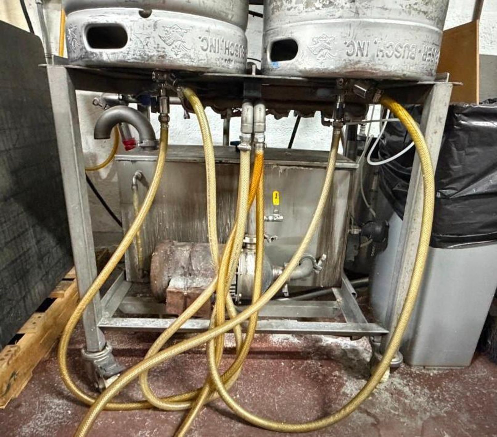 LOADING FEE: $100 2-Heads Keg Washer Premier Stainless Systems Model ...