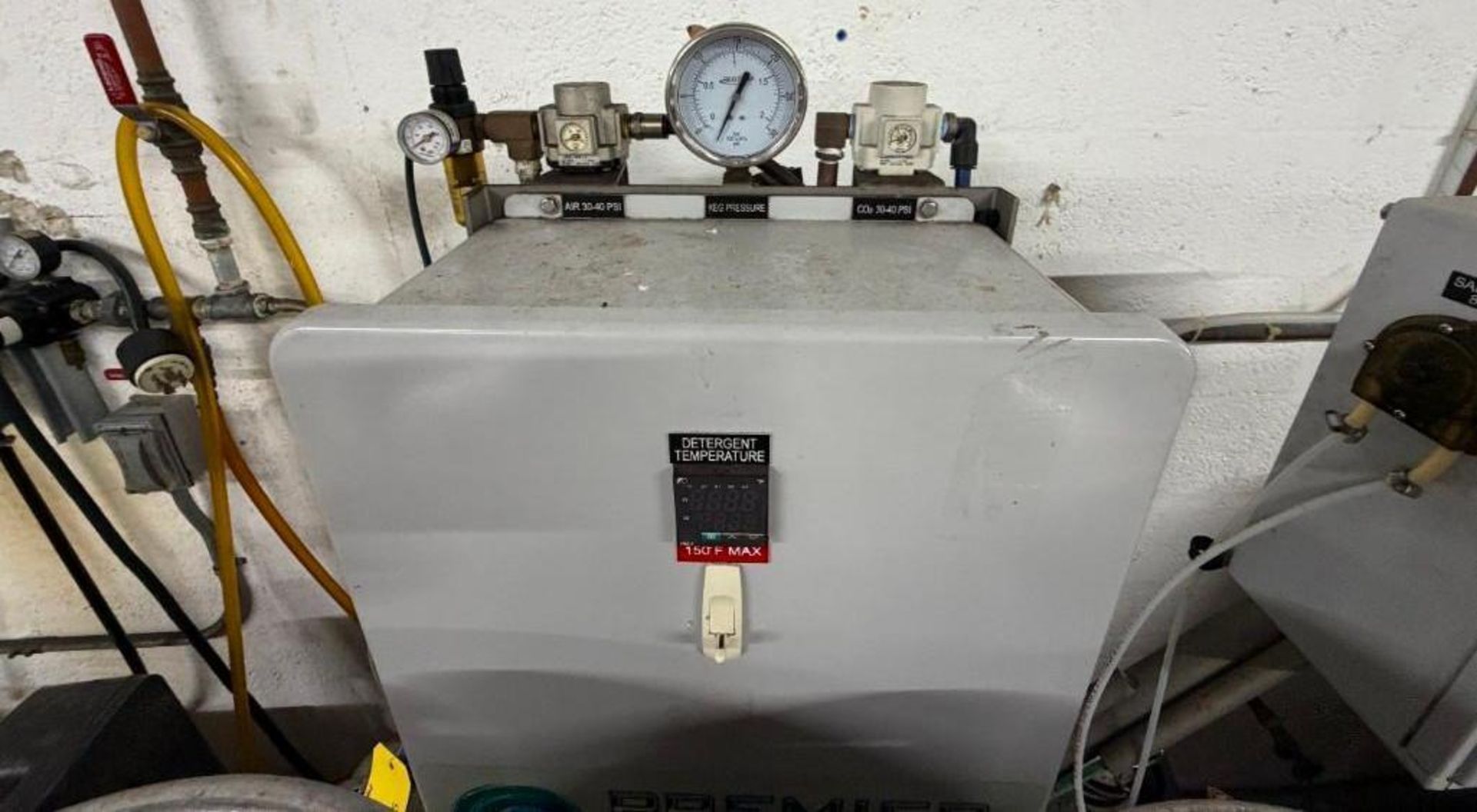 LOADING FEE: $100 2-Heads Keg Washer Premier Stainless Systems Model ...