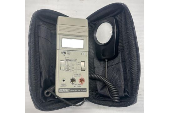 Extech Instruments #401025 Light Meter