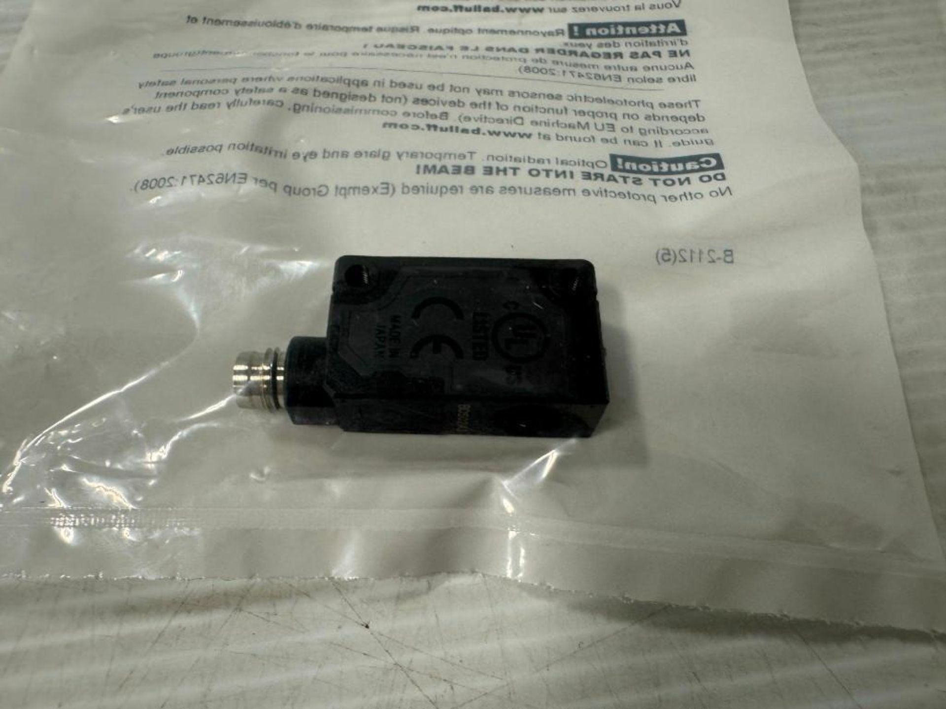Lot of (7) Balluff #BOS02A3 Photoelectric Sensor