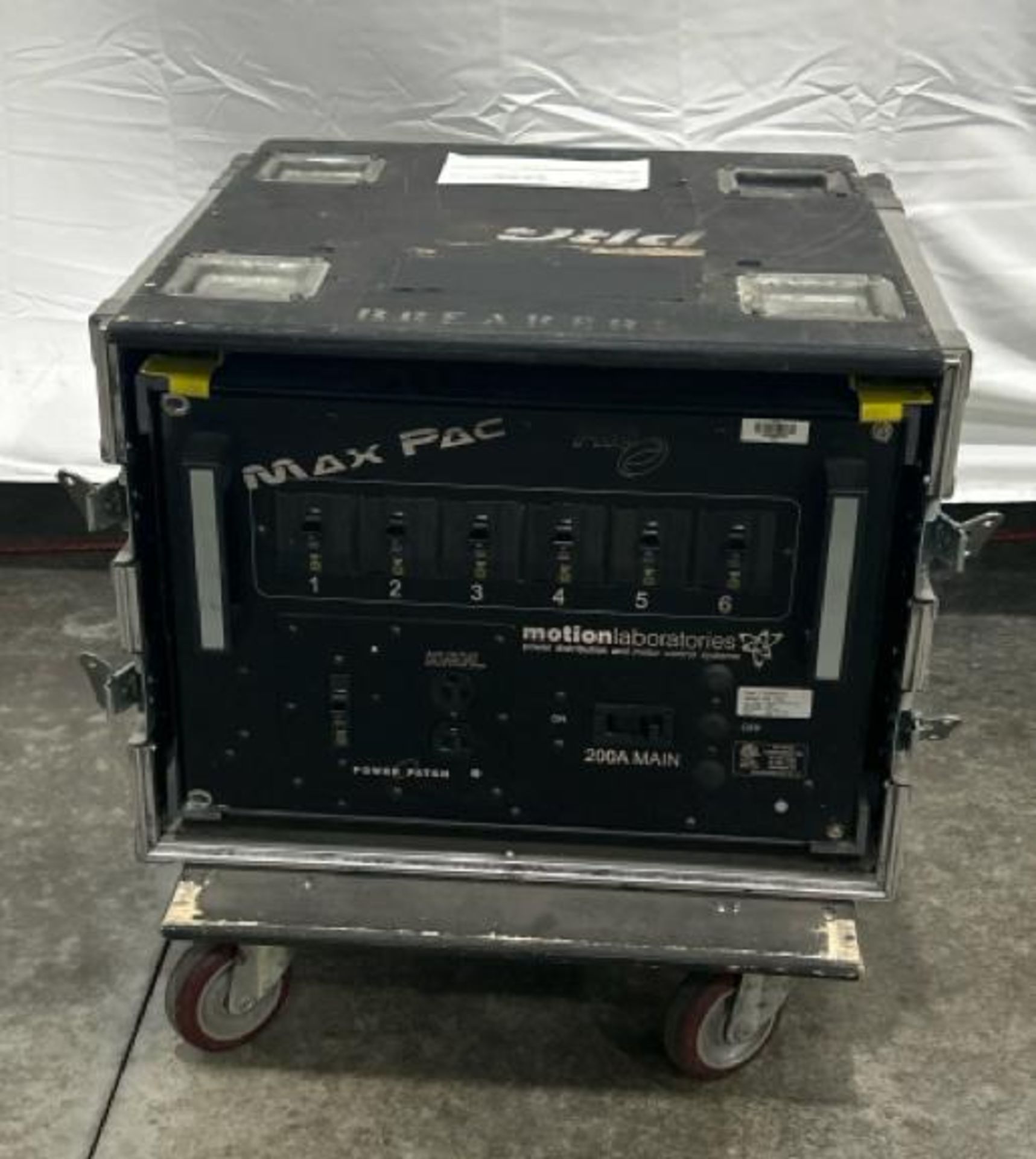 MLABS MAXPAC PD 3PH 30A X 6 L21-30, 200A RGN PT - REPRESENTATIONAL PHOTO