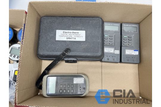 (LOT) DIGITAL THERMOMETERS INCLUDING (2) FLUKE 52, IMS AND ELECTRO ...